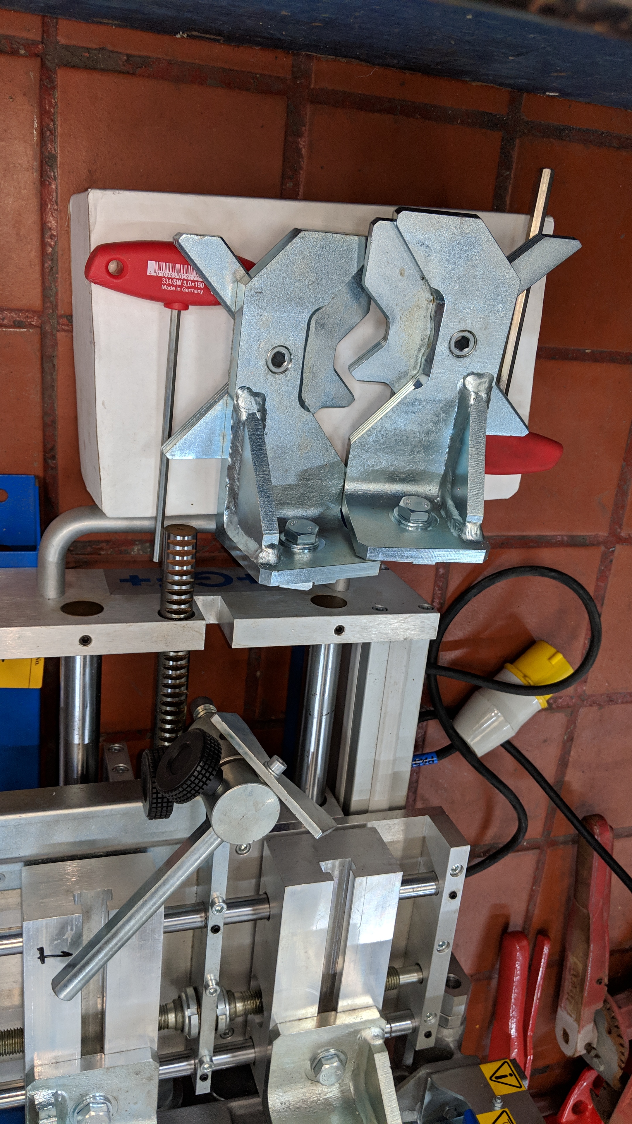 Georg Fischer model SG125-115V socket fusion machine including ...