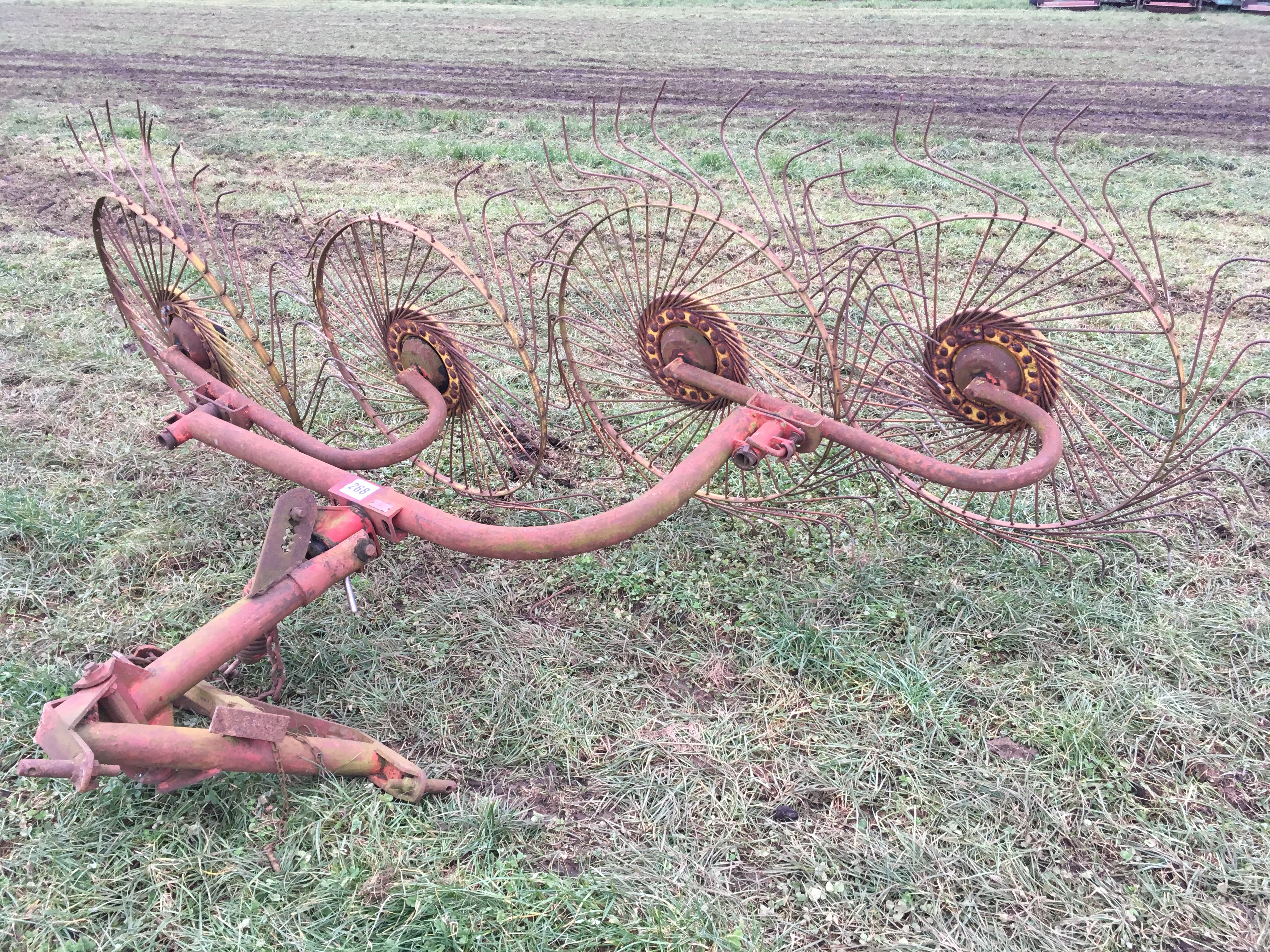 Vicon Acrobat hay turner