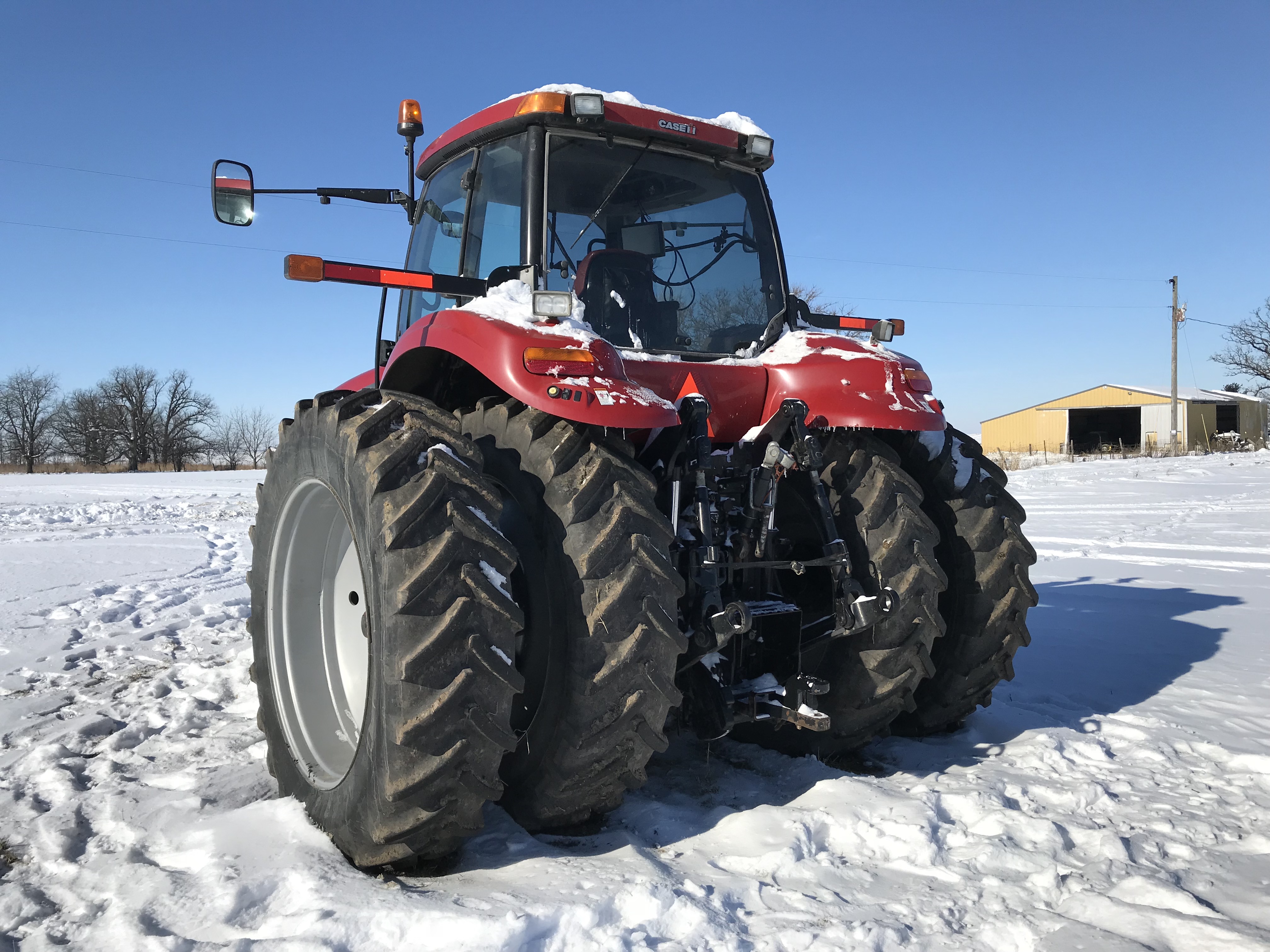 CASE IH 215 MAGNUM TRACTOR, 18.4-42 REAR TIRES W/ AXLE MOUNT DUALS ...