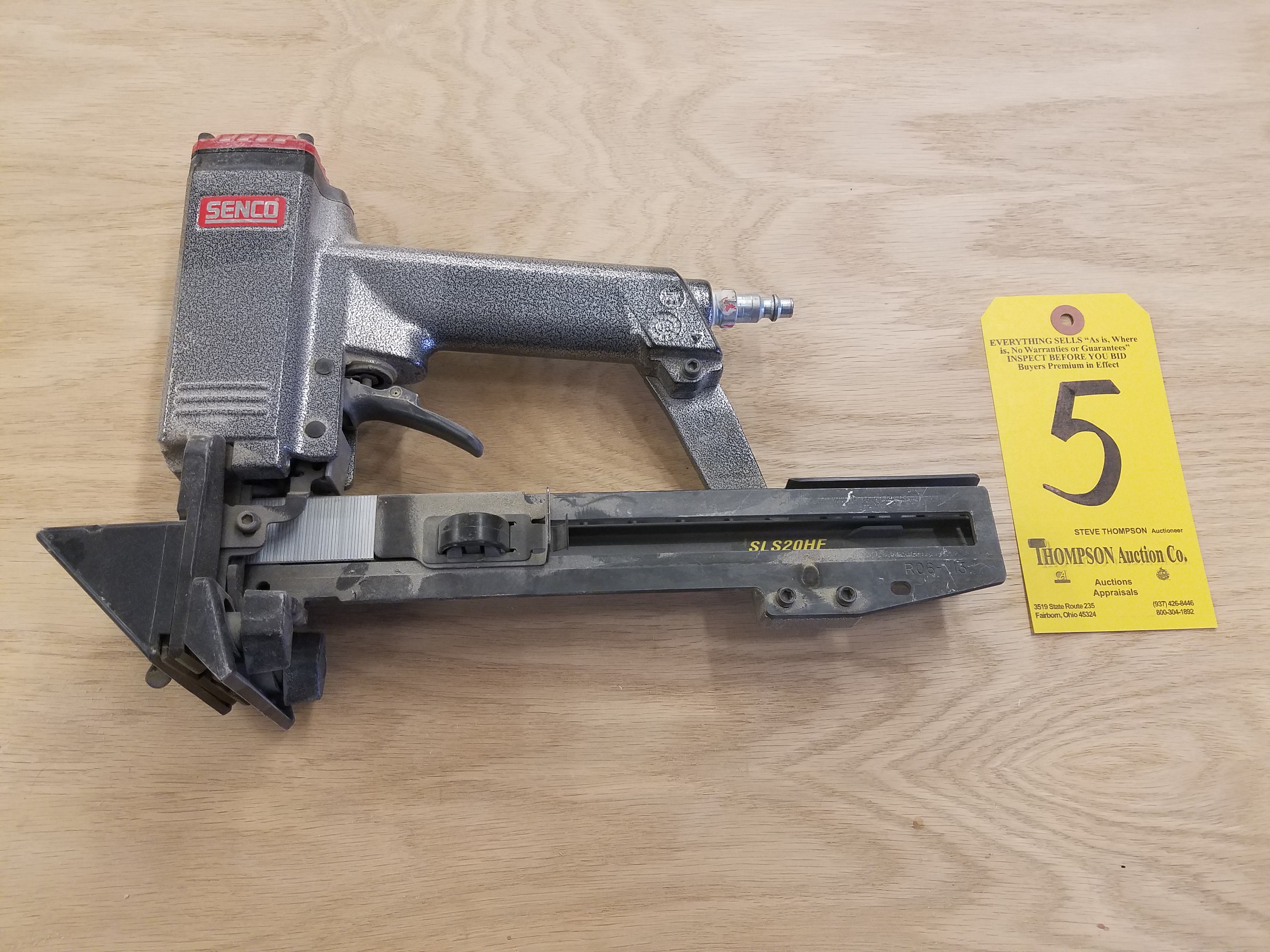 Senco Model SLS20HF Pneumatic Staple Gun