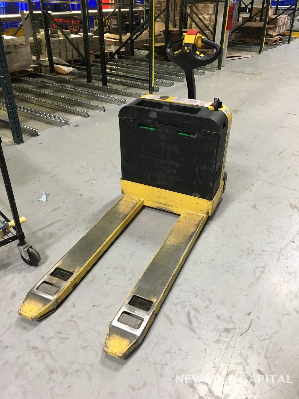 Hyster Model W40Z Electric Pallet Jack, 24V Battery, 4000 LB Capacity ...