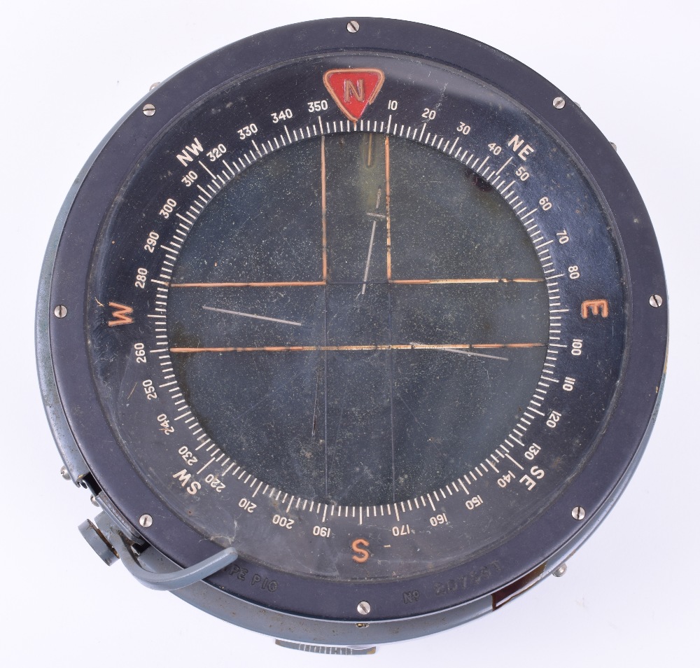 WW2 Royal Air Force Type P10 Compass, housed in its original fitted ...