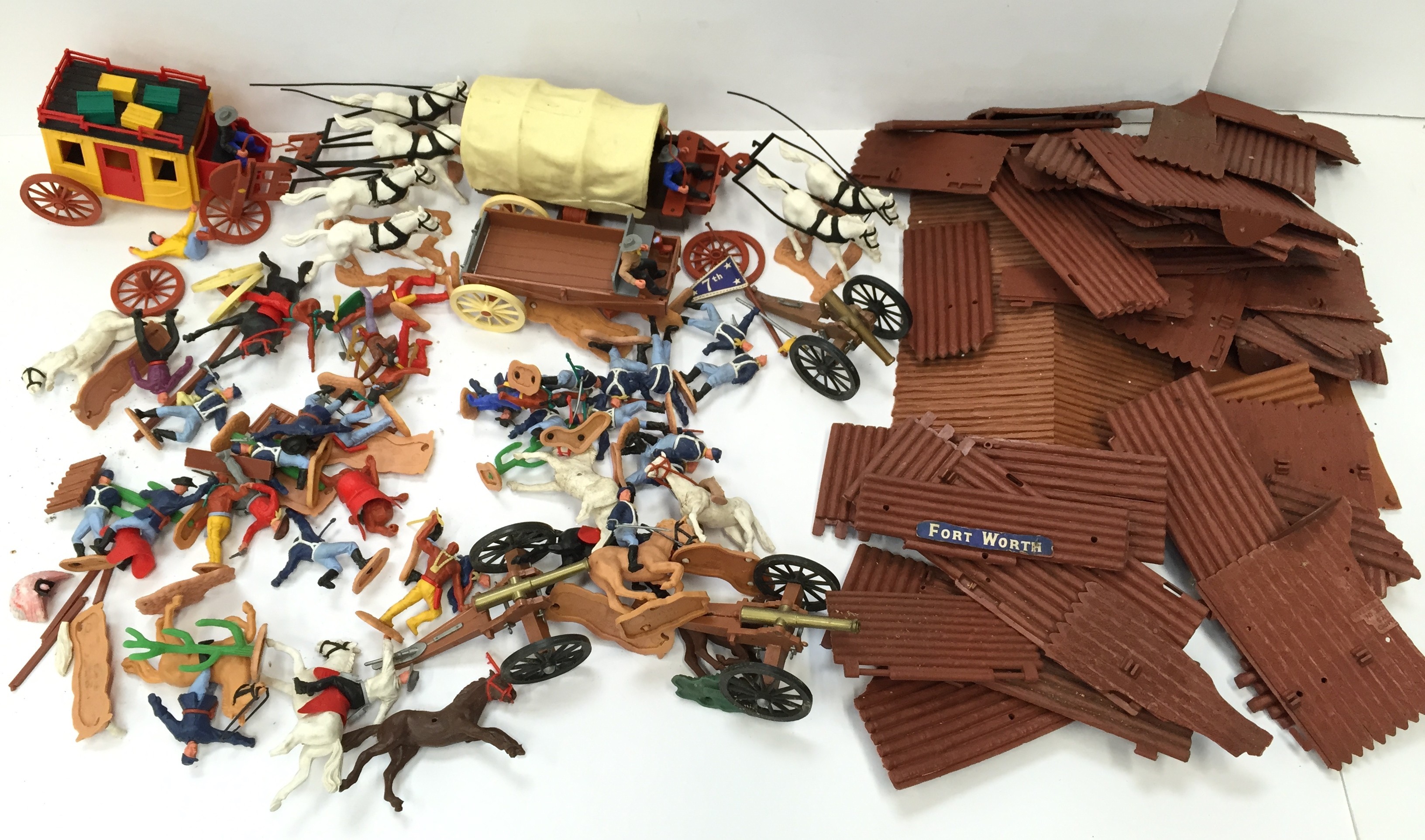Good selection of Timpo Toys (England) plastic Wild West cowboy and ...