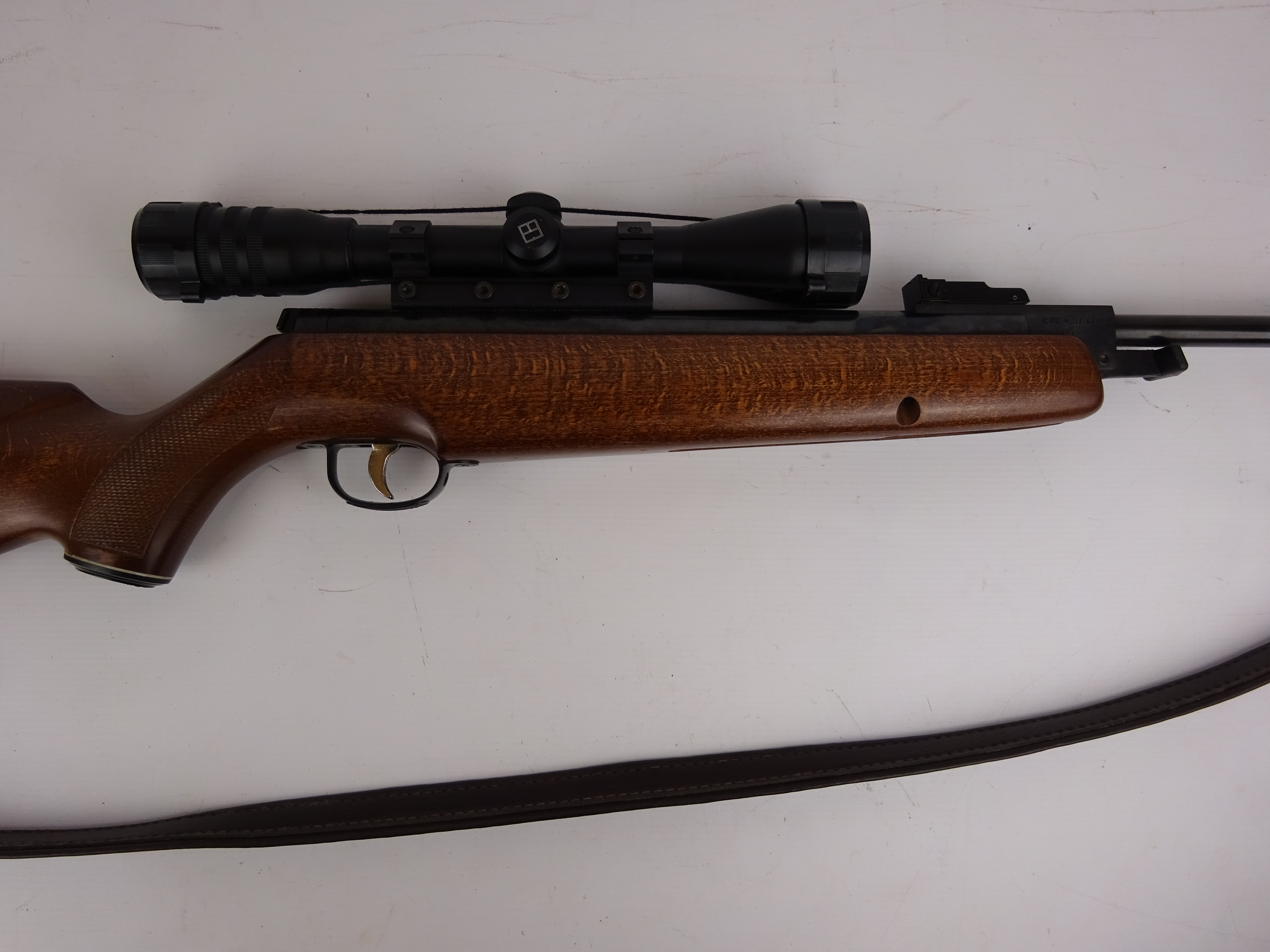 Webley Omega .22 break action air rifle with Kassnar 4X Scope and sound ...