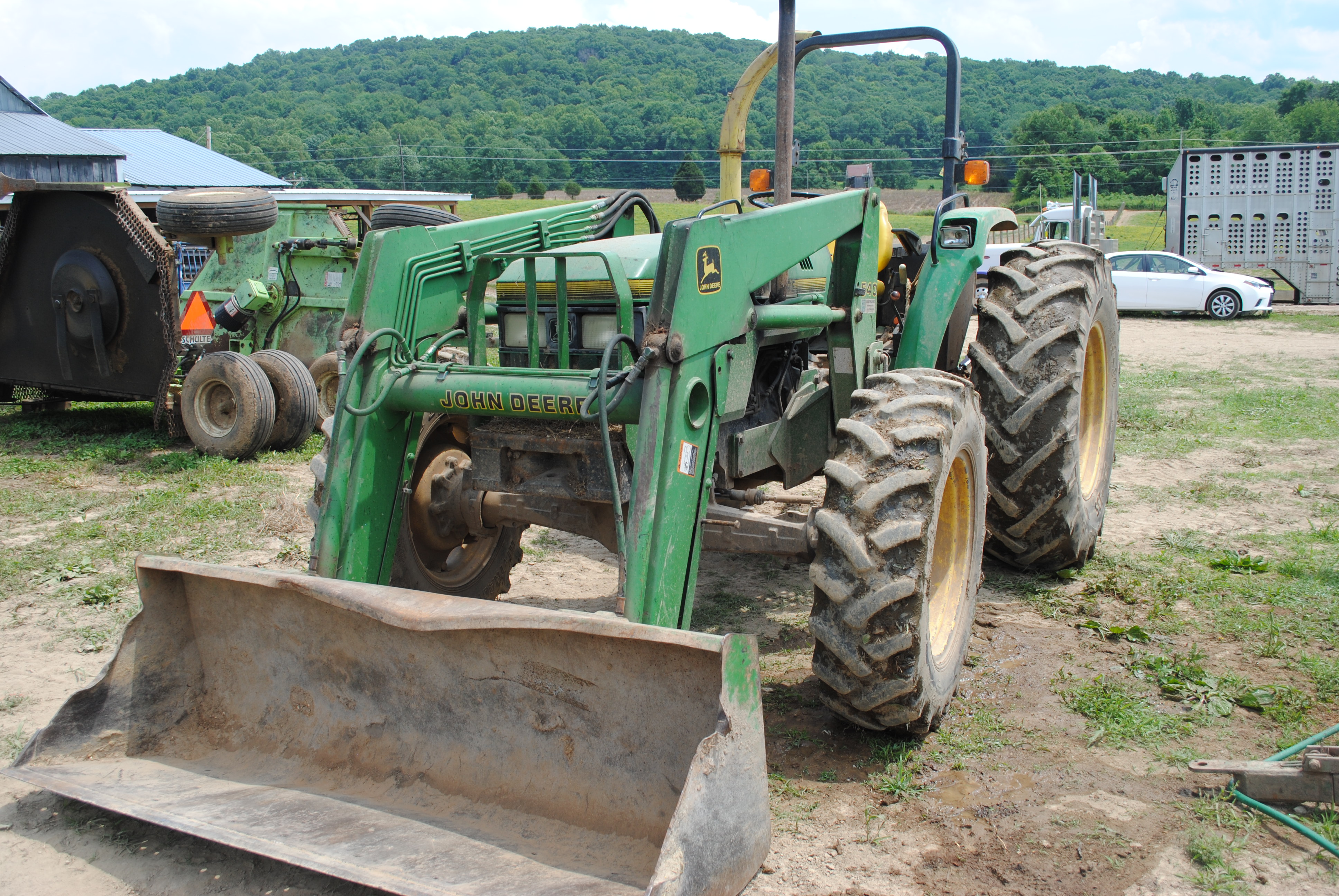 JOHN DEERE 5500 TRACTOR; PTO, 3-POINT HITCH, WITH 540 FRONT END LOADER ...