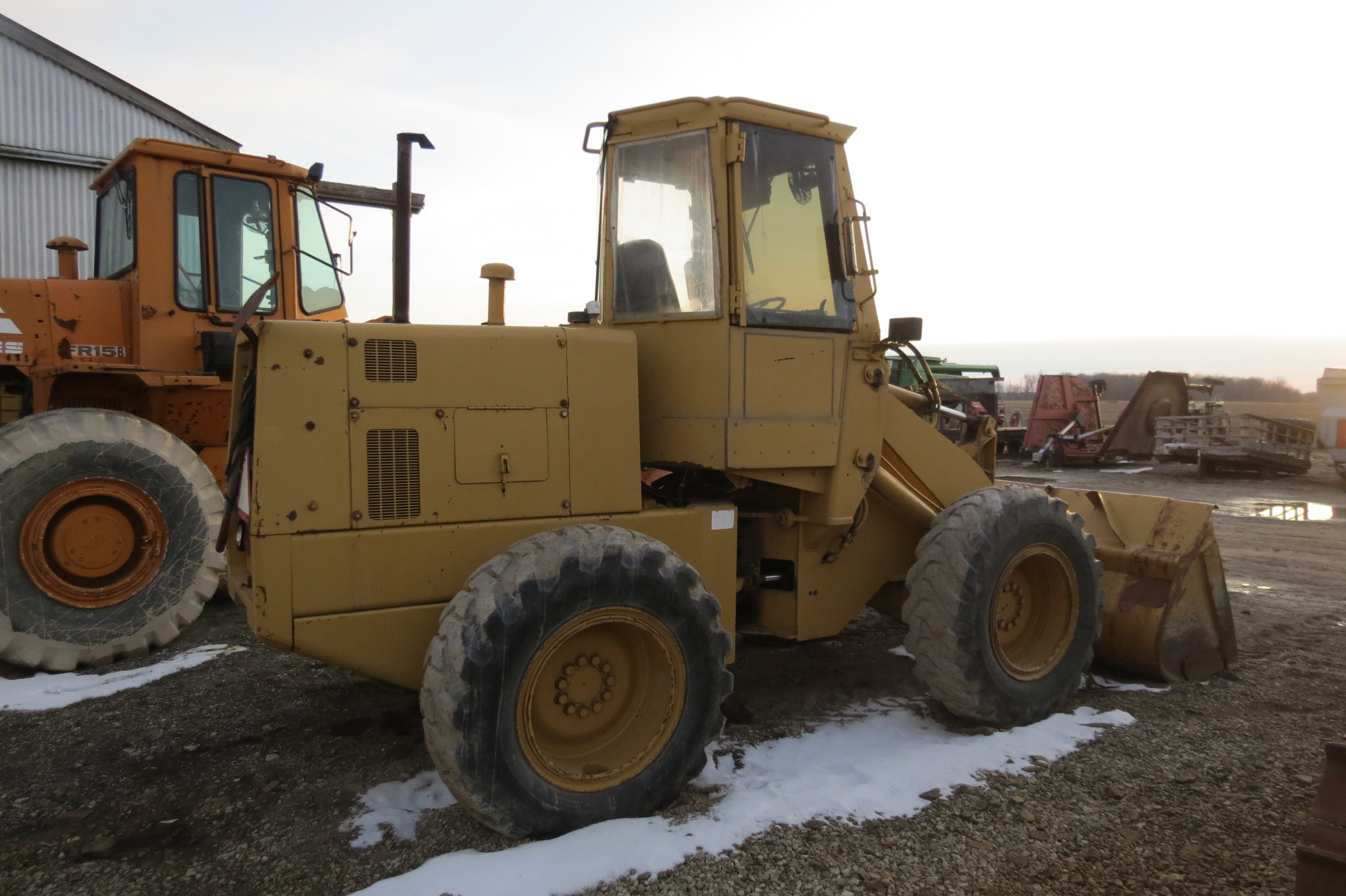 International 510 payloader, 8204 hrs, 15.5-25 tires, SN 4393