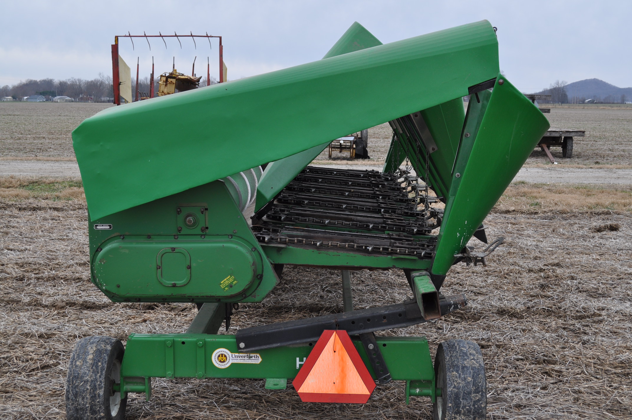 John Deere 6 row corn head, SN 466524, Polytin poly snout, interlocking ...