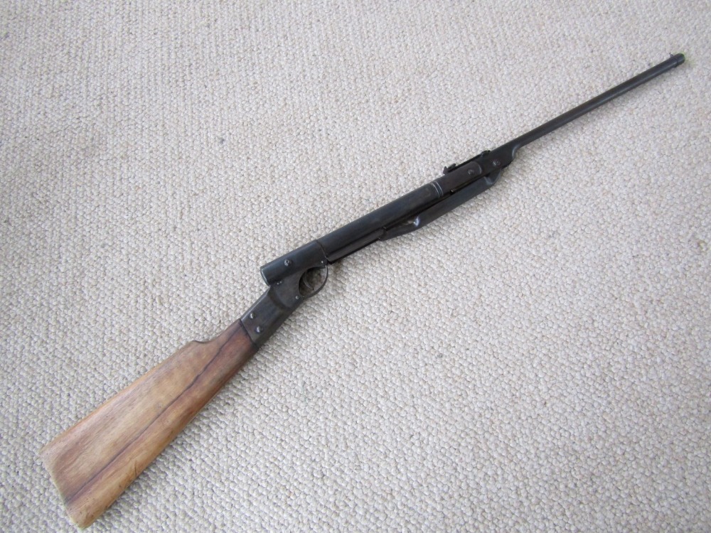 A vintage Diana Model 20 .177 calibre air rifle