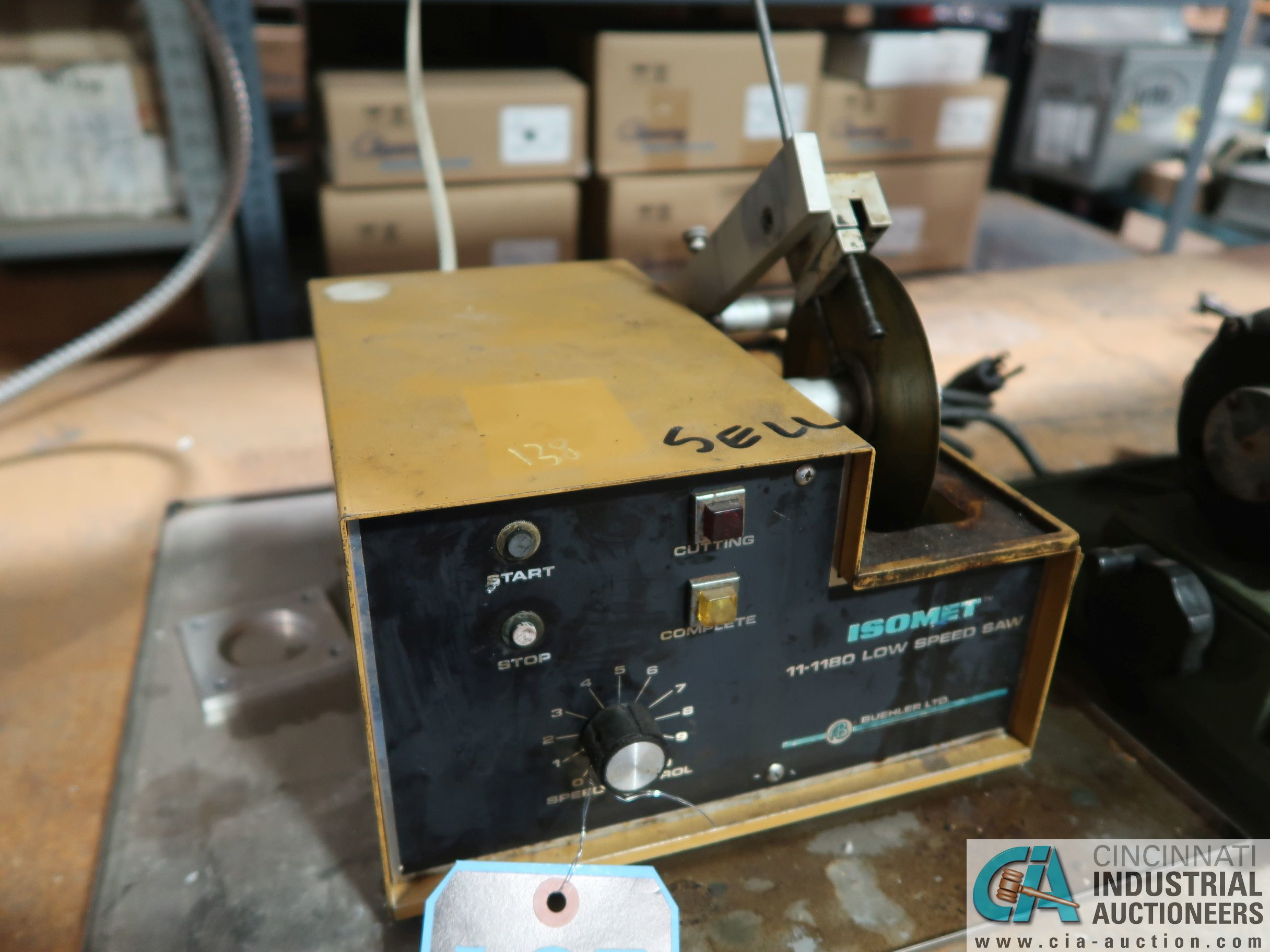 BUEHLER "ISOMET" 11-1180 LOW SPEED SAW