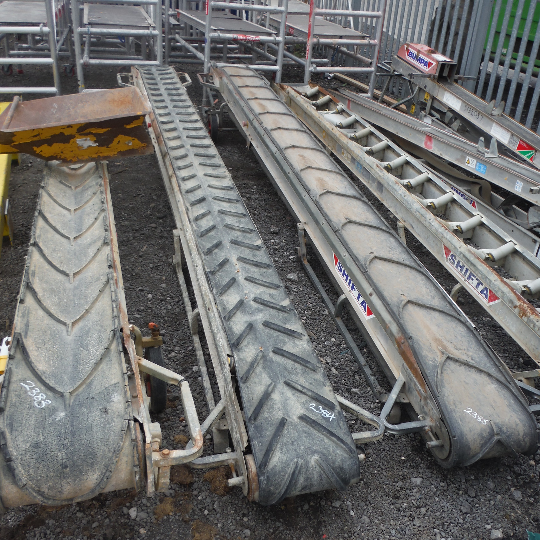 MACE Shifta 110v conveyor