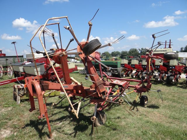 Tonutti 4 Basket Hay Tedder 17'