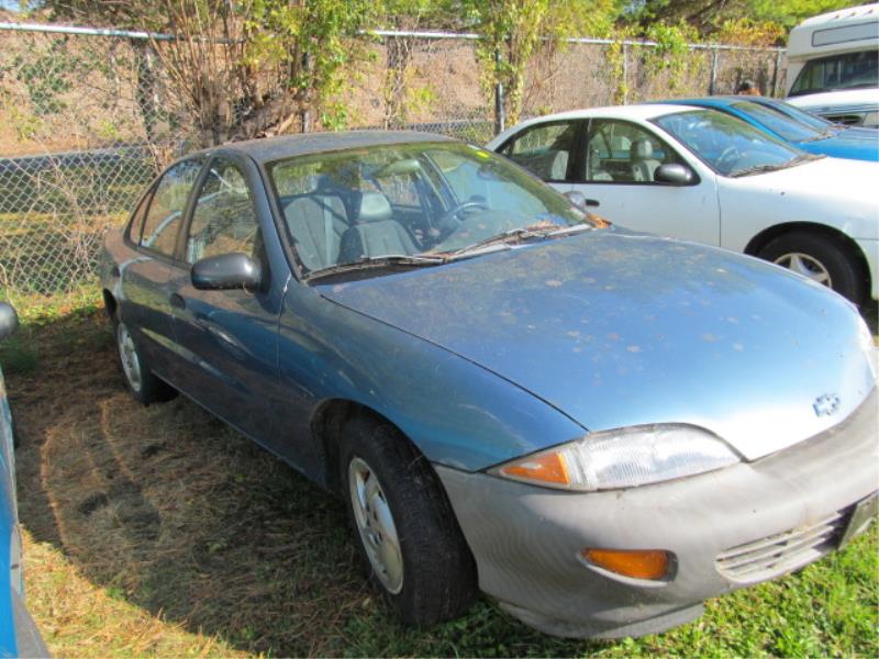 1998 Chevy Cavalier, Blue, VIN: 3G1JC5242W5832250, Mileage: 61,031