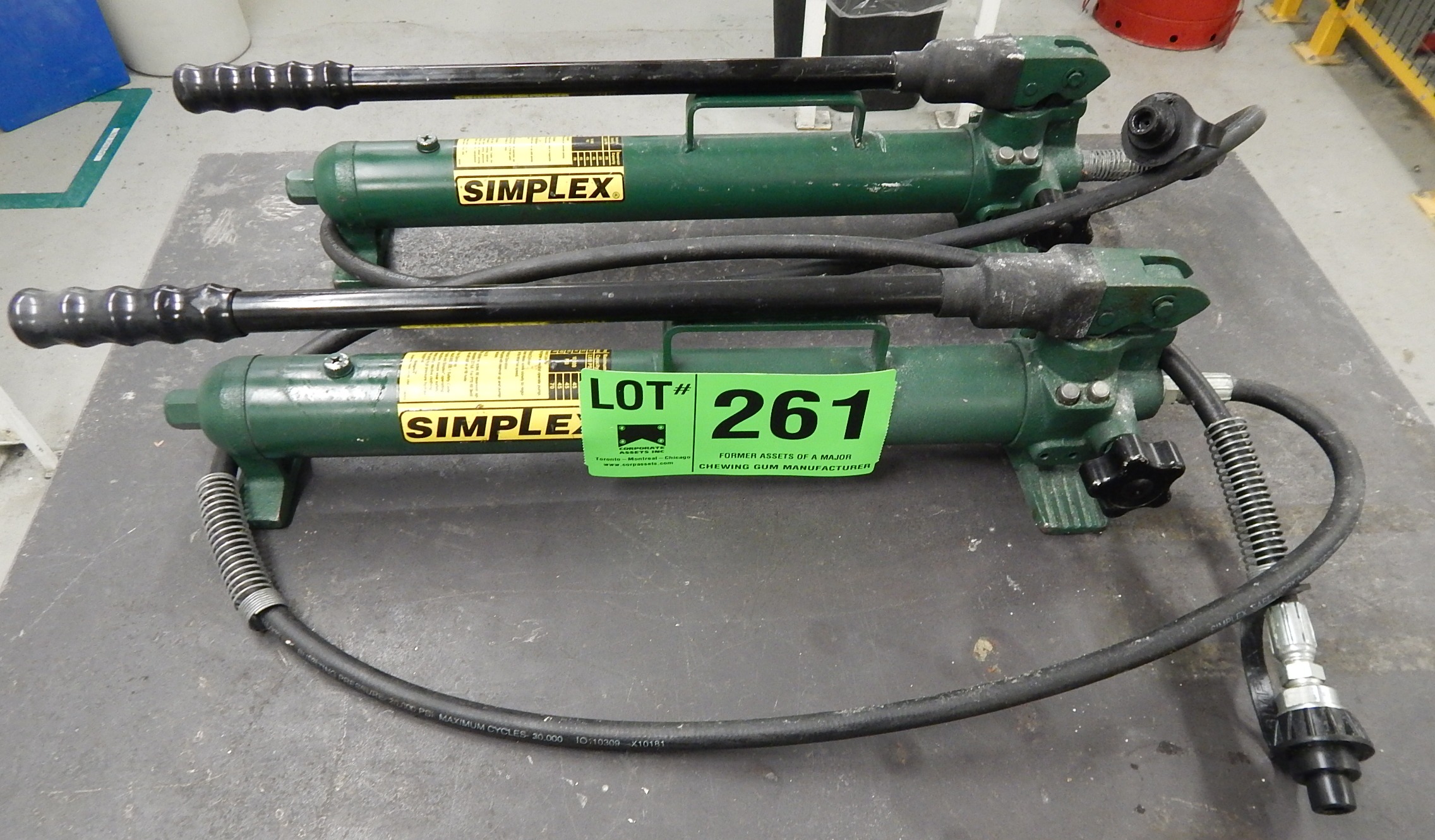 LOT/ SIMPLEX HYDRAULIC JACKS