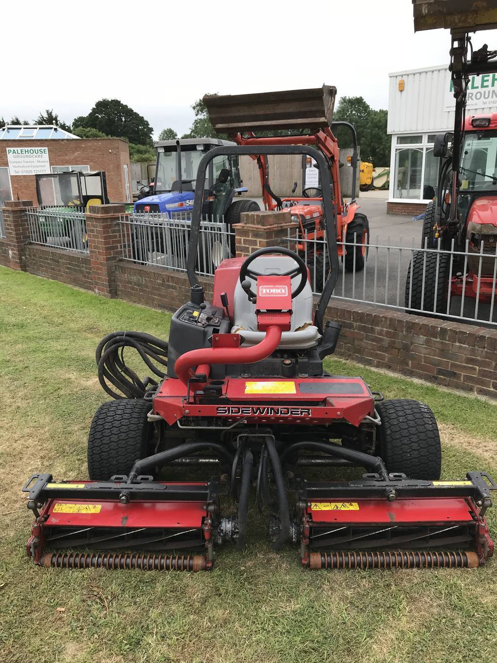Toro Reelmaster 3100-D Sidewinder triple mower. Sidewinder 3-wheel ...