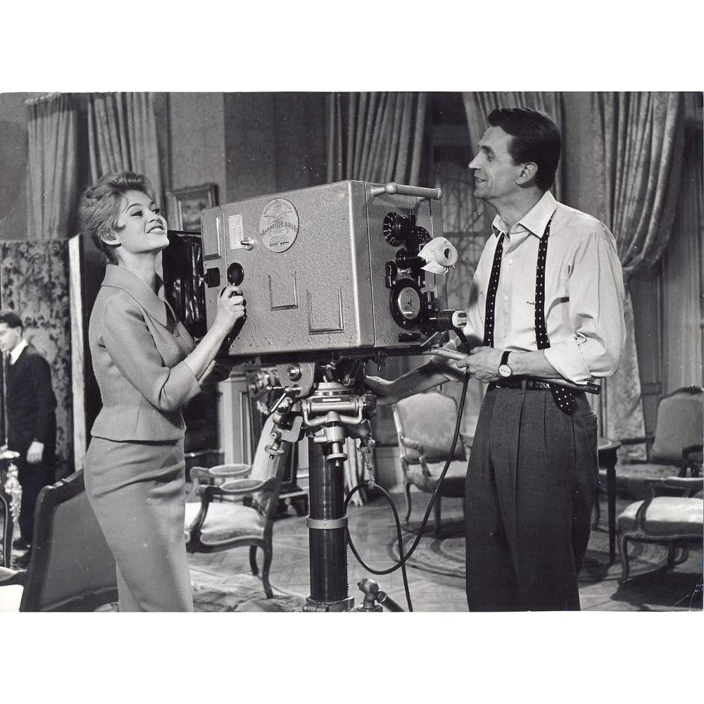 Super-Parvo-Color Camera, c. 1955 André Debrie, Paris. Noise-absorbing 35mm movie sound studio ca