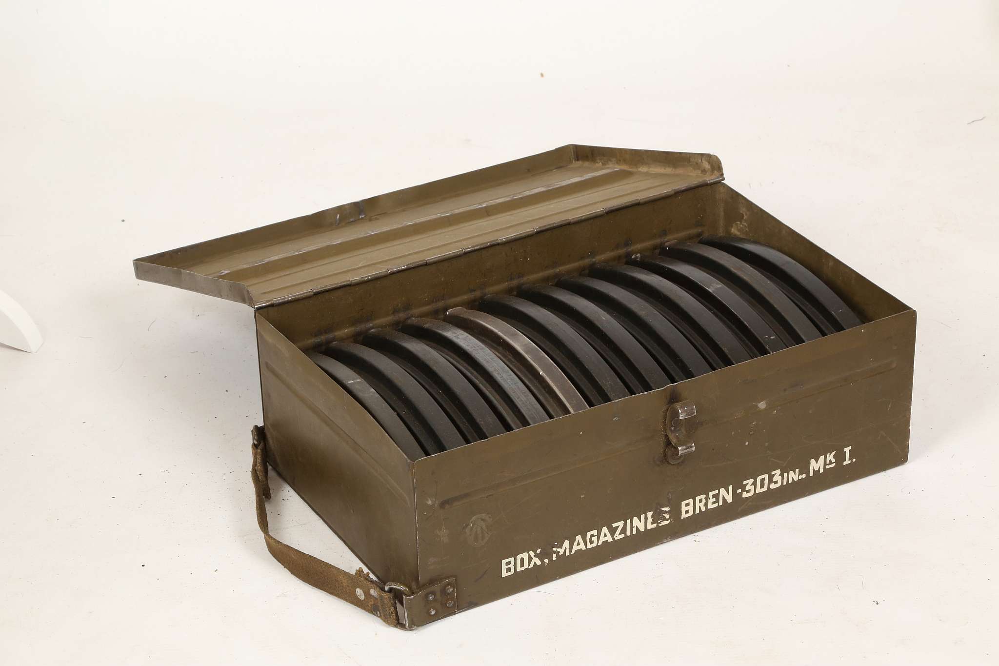 Bren gun magazines (12) set in carry box with painted info; box ...