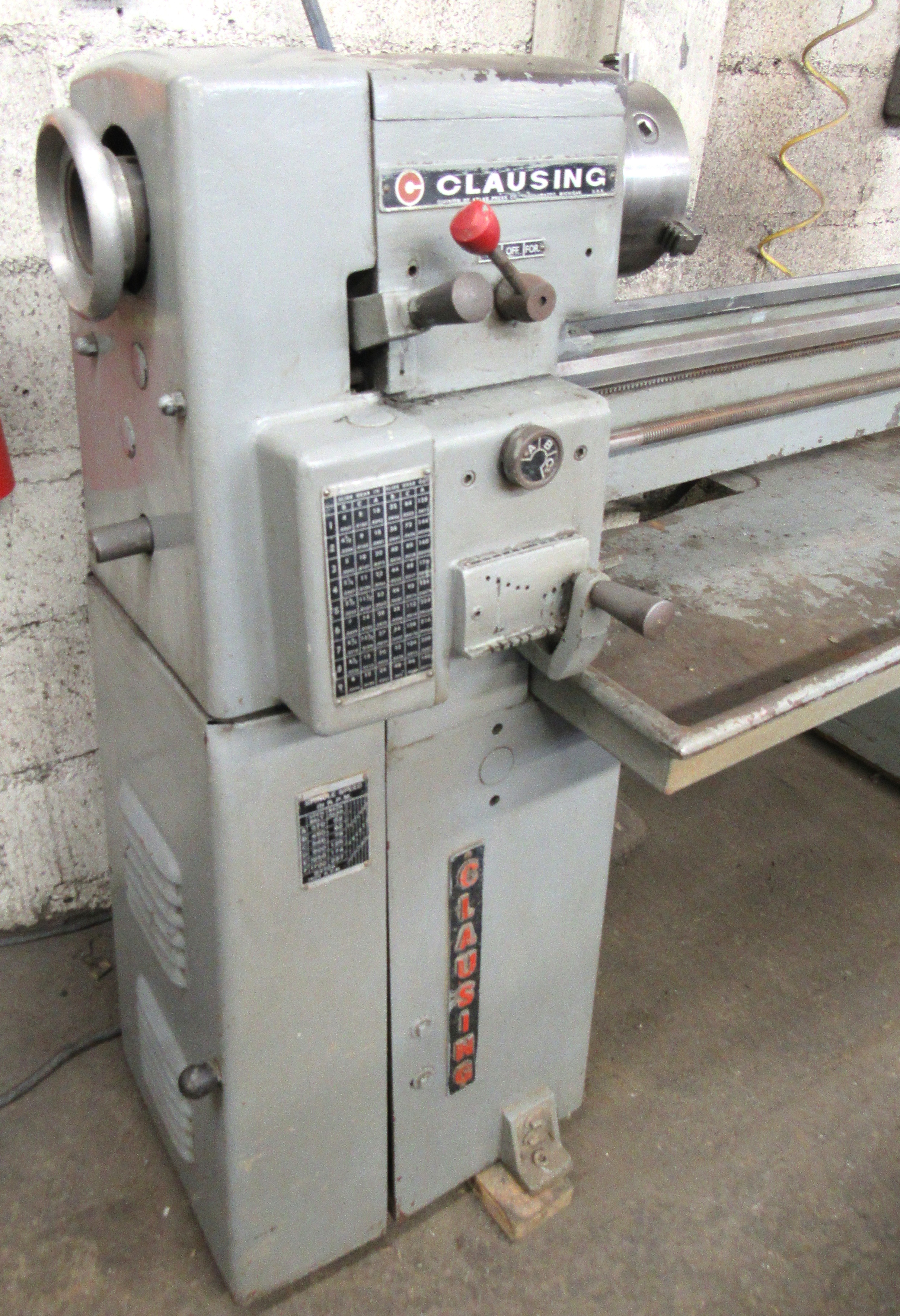 Clausing Model 4914 10" x 36" Lathe - S/N 400726, Note: Machine was ...