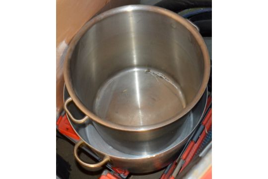 5 x Large Cooking Pans Plus Selection of Various Other Cooking ...
