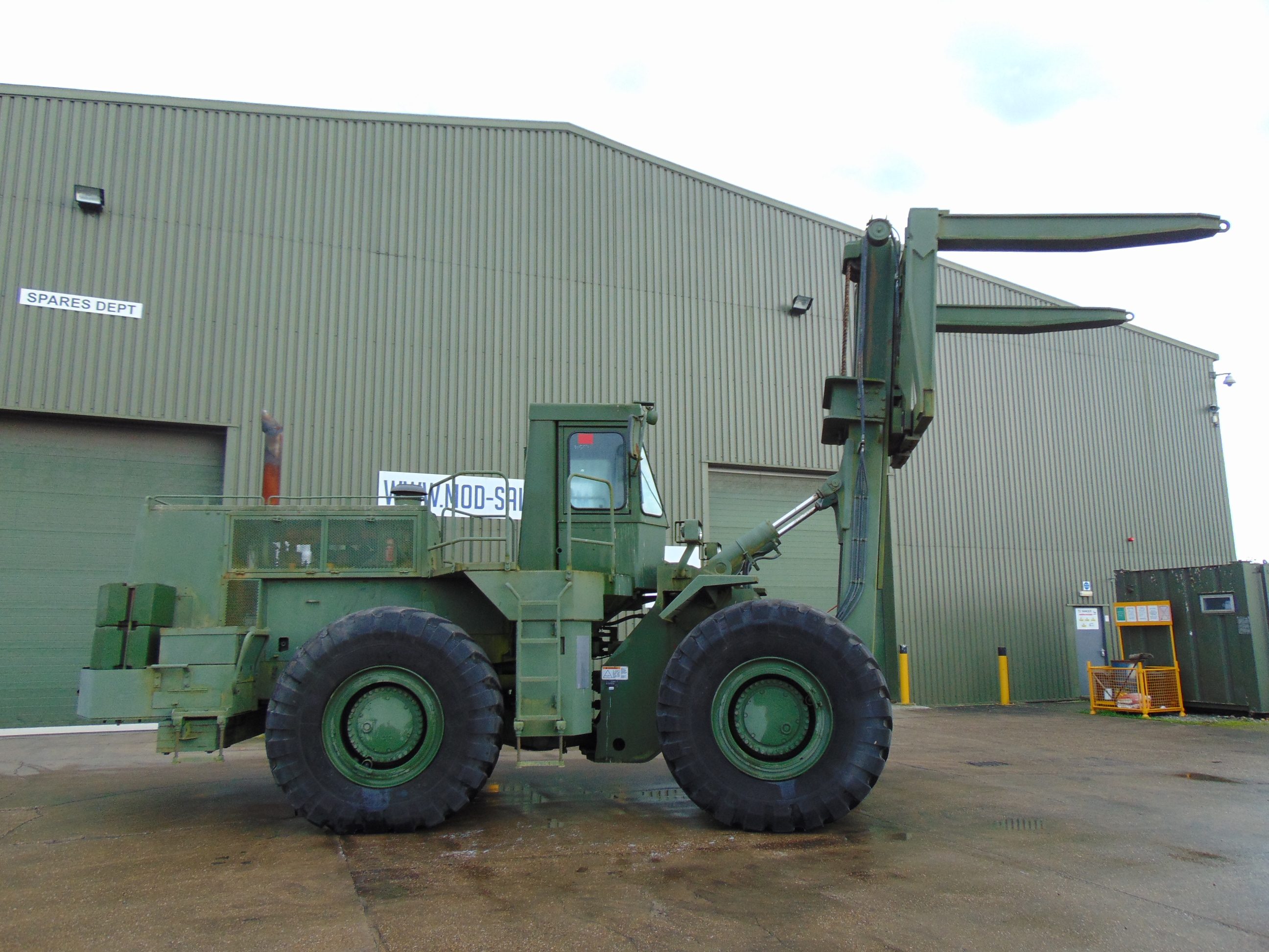 You are bidding on a 1983 Caterpillar 988B/DV43 50,000lb Rough Terrain ...