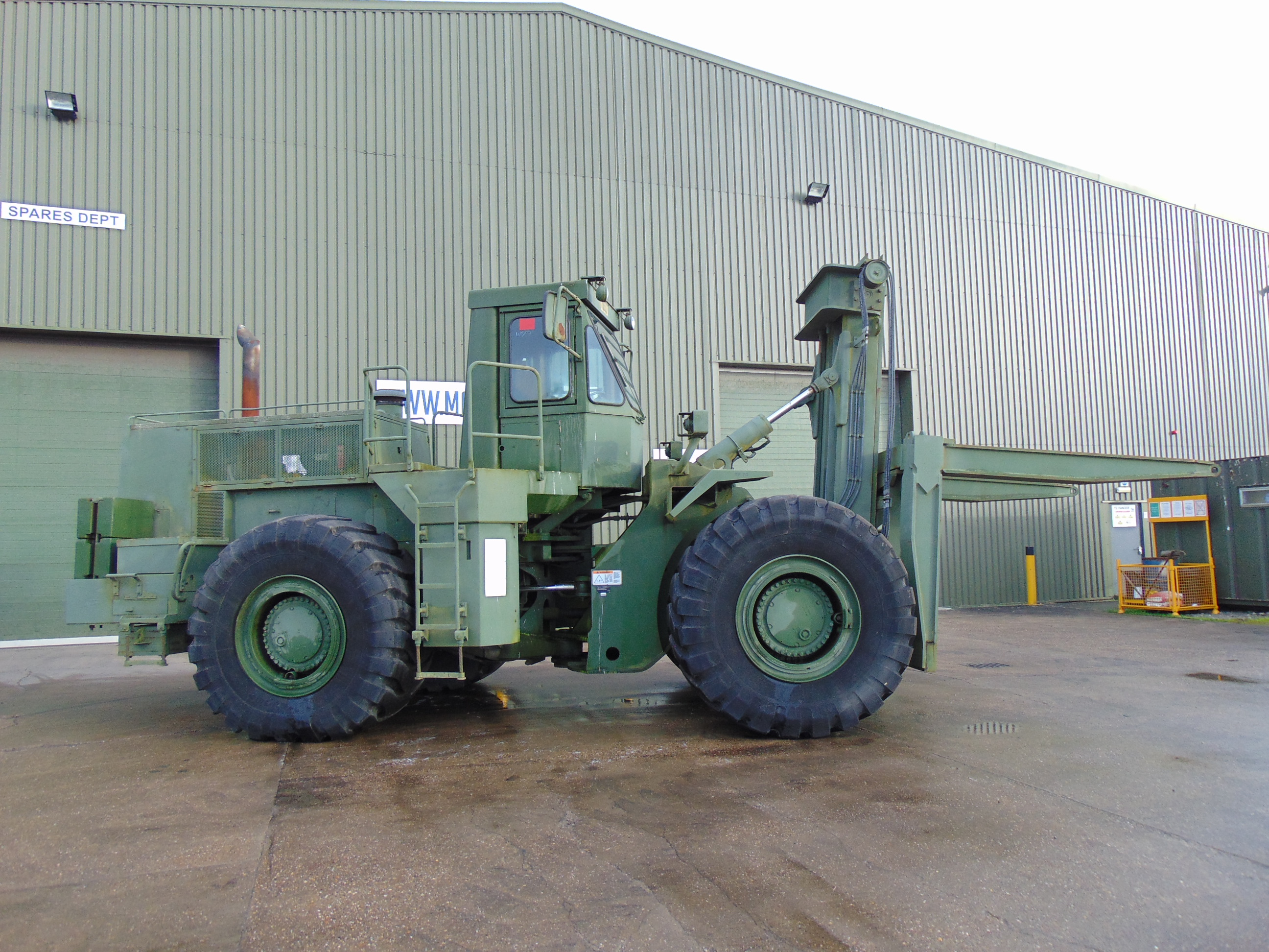 You are bidding on a 1983 Caterpillar 988B/DV43 50,000lb Rough Terrain ...