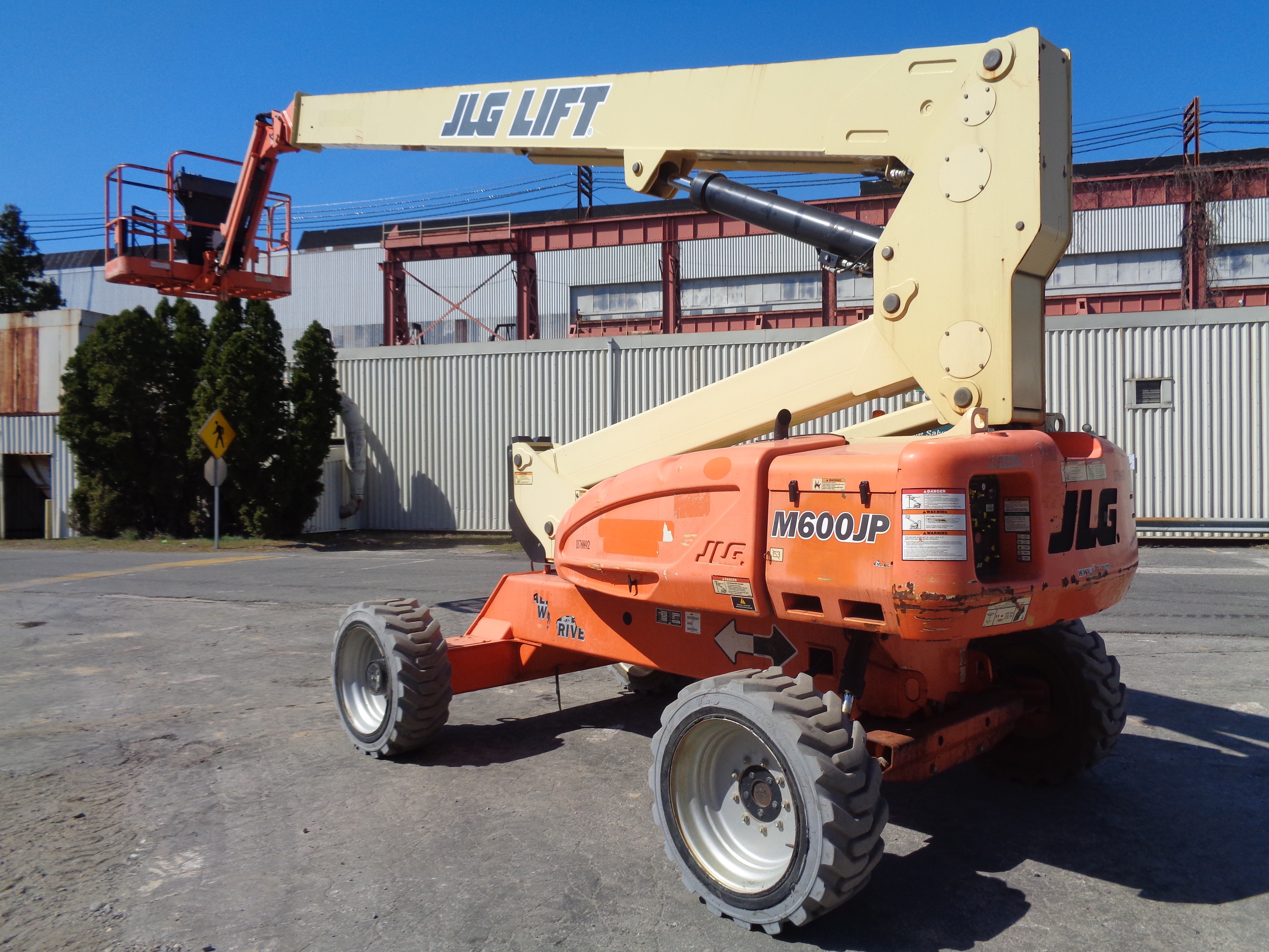 Make: JLG Model: M600JP Year: 2011 SN: 0300142809 Hours: 1554 Electric ...