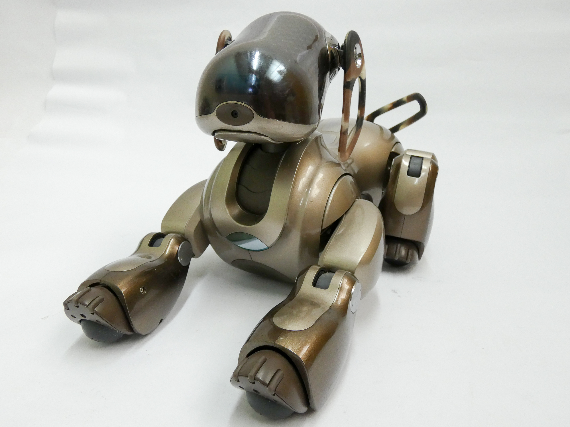 Sony Aibo ERS-7 Electronic pet robot dog, in original box and packaging ...