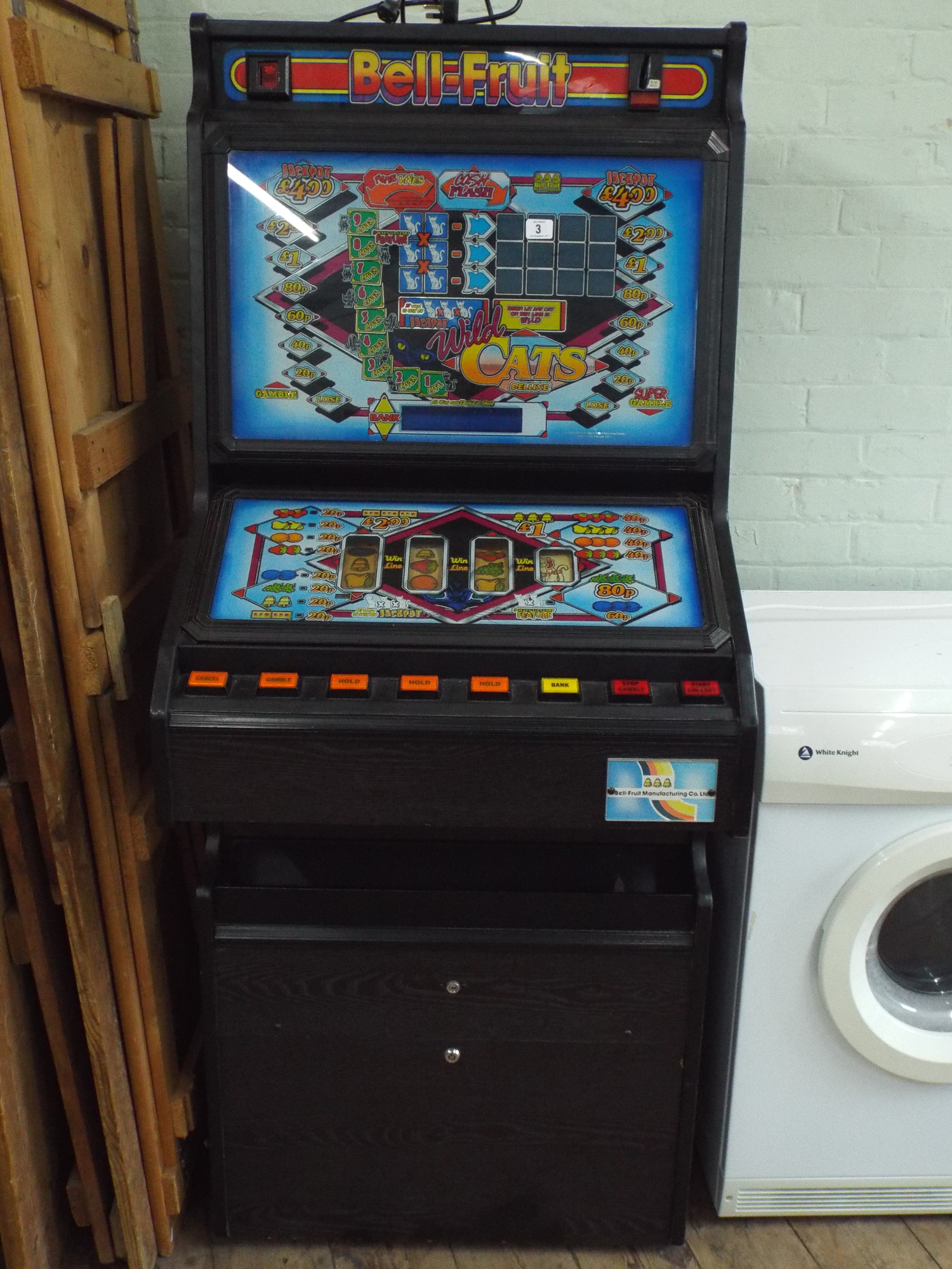 A Bell electric fruit machine