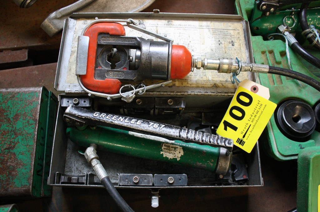 THOMAS & BETTS 13642M HYDRAULIC. CRIMPER W/ NO. 11743 CRIMP DIE SET W ...