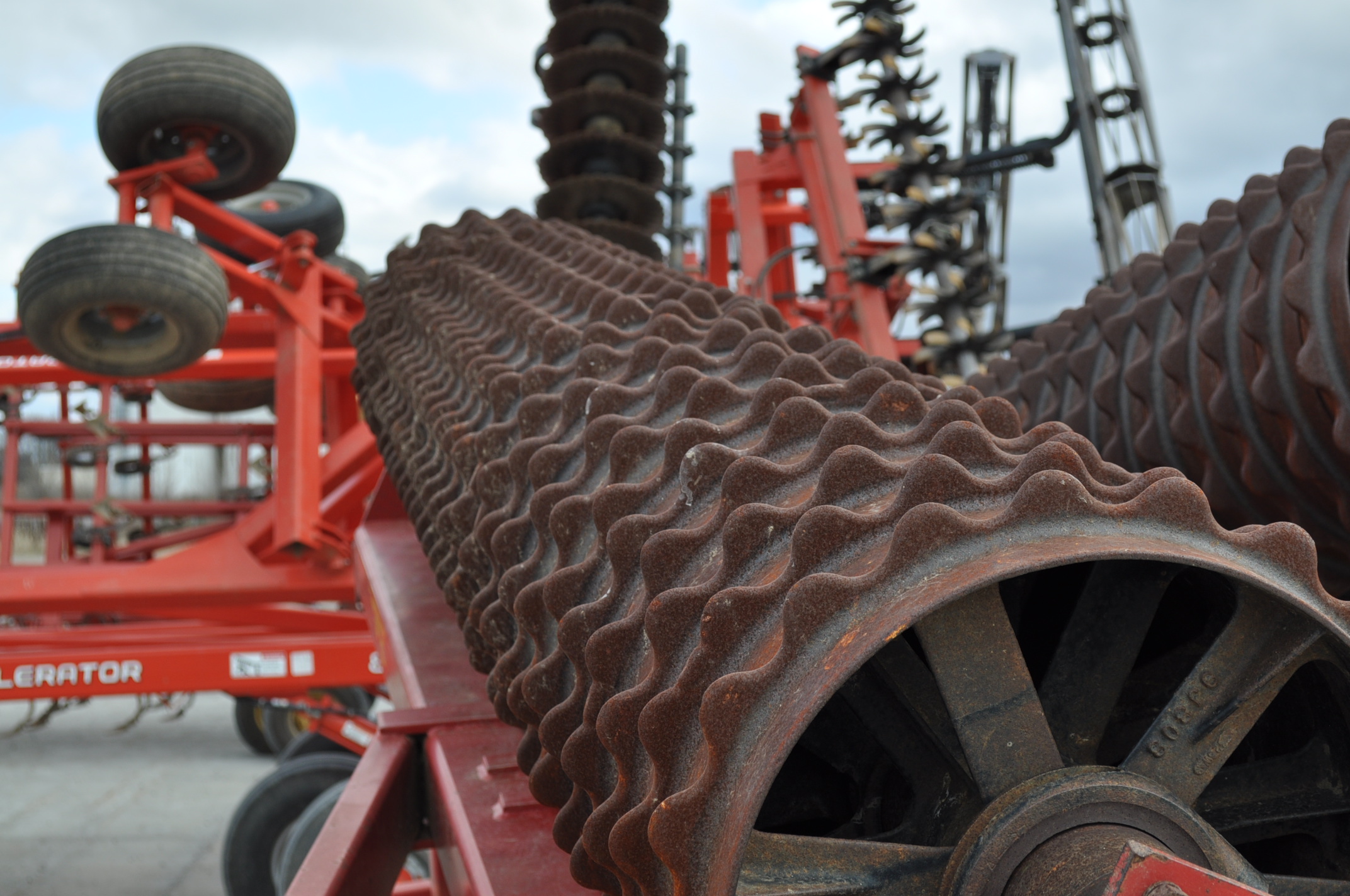 32' Brillion X Fold solid wheel cultipacker, hyd fold SN 173326