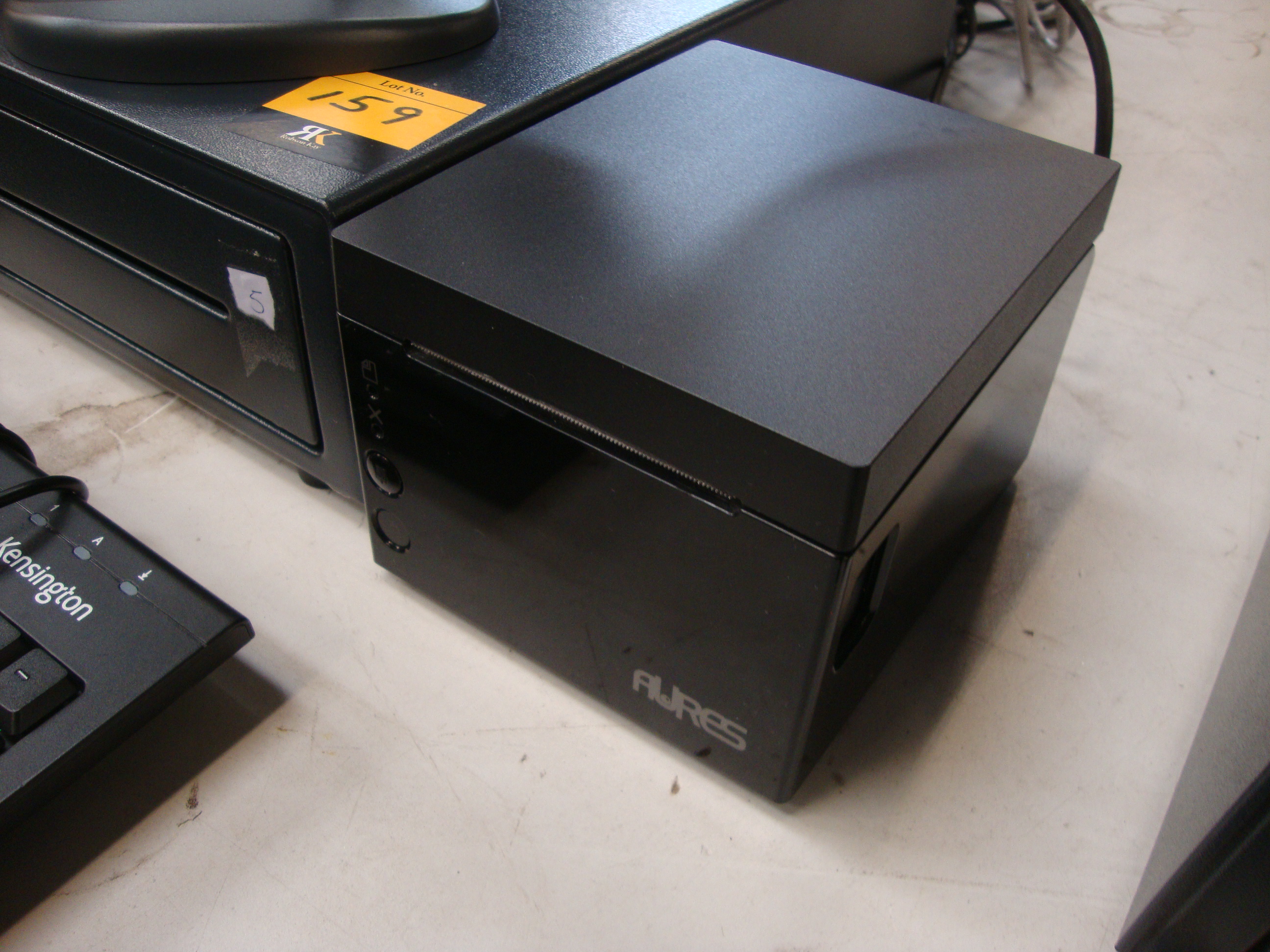 Aures touchscreen EPOS terminal (Yuno-Base 151-Black and Yuno-MB-1900 ...