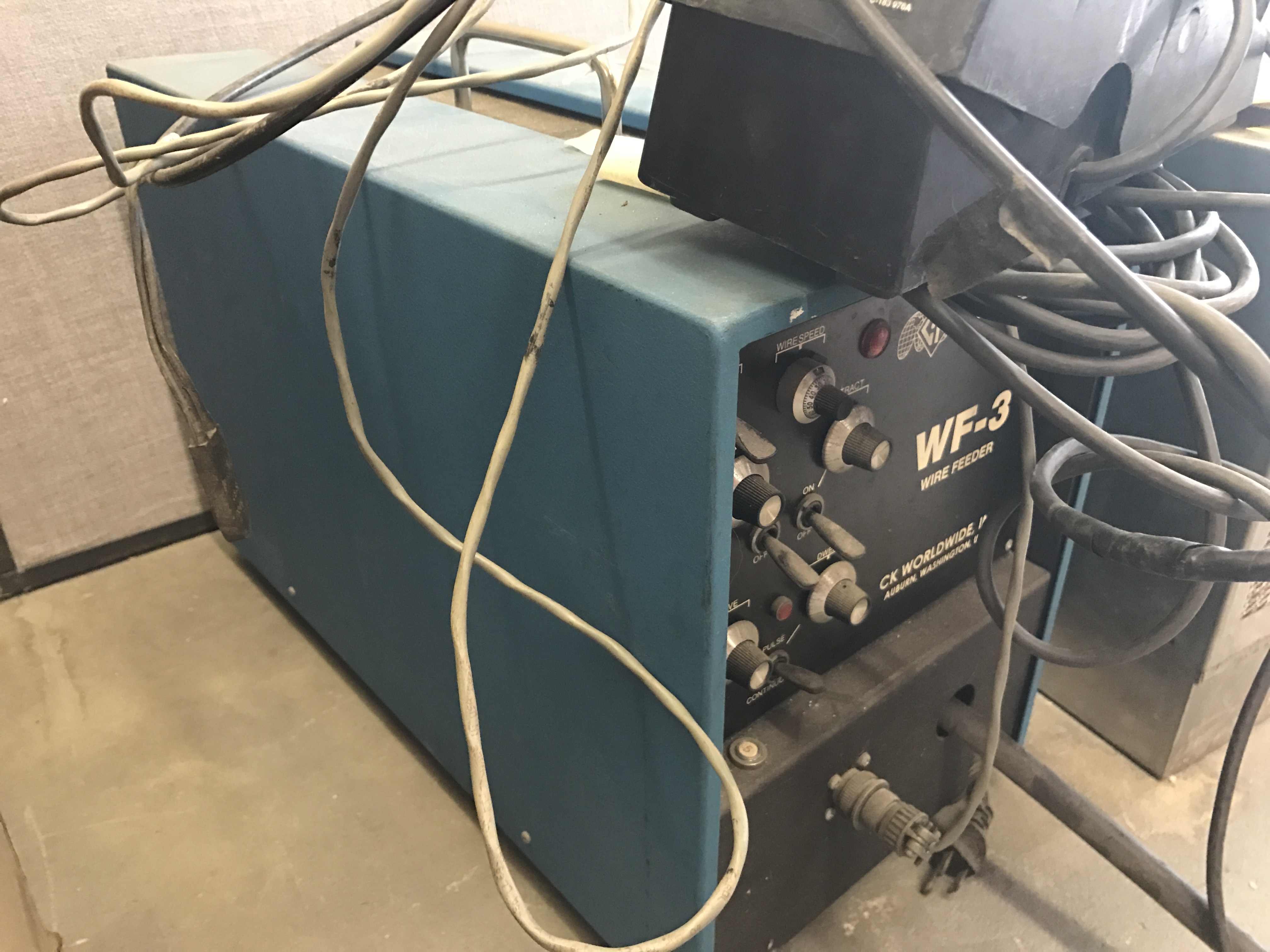 WORLDWIDE WF-3 WIRE FEEDER