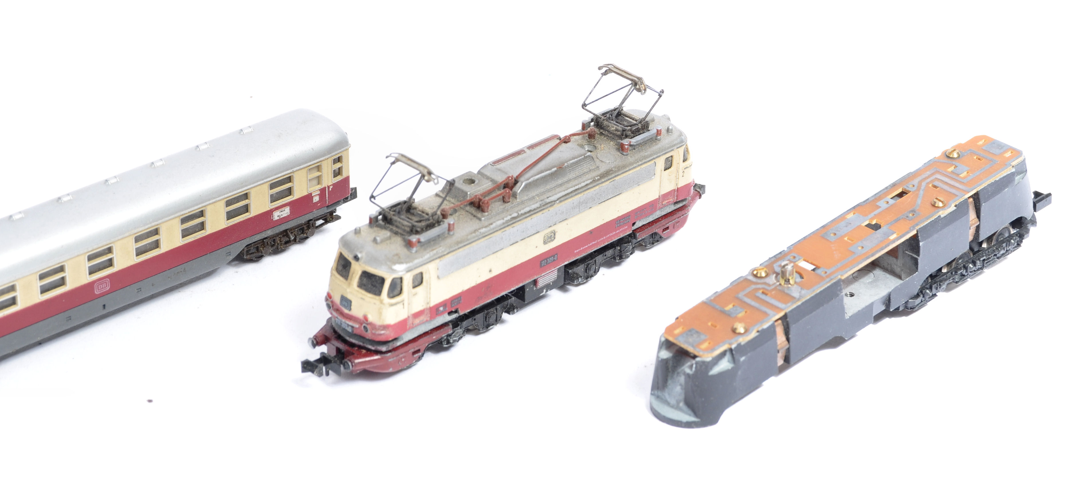 Two original vintage German N gauge model railway train set locomotive ...