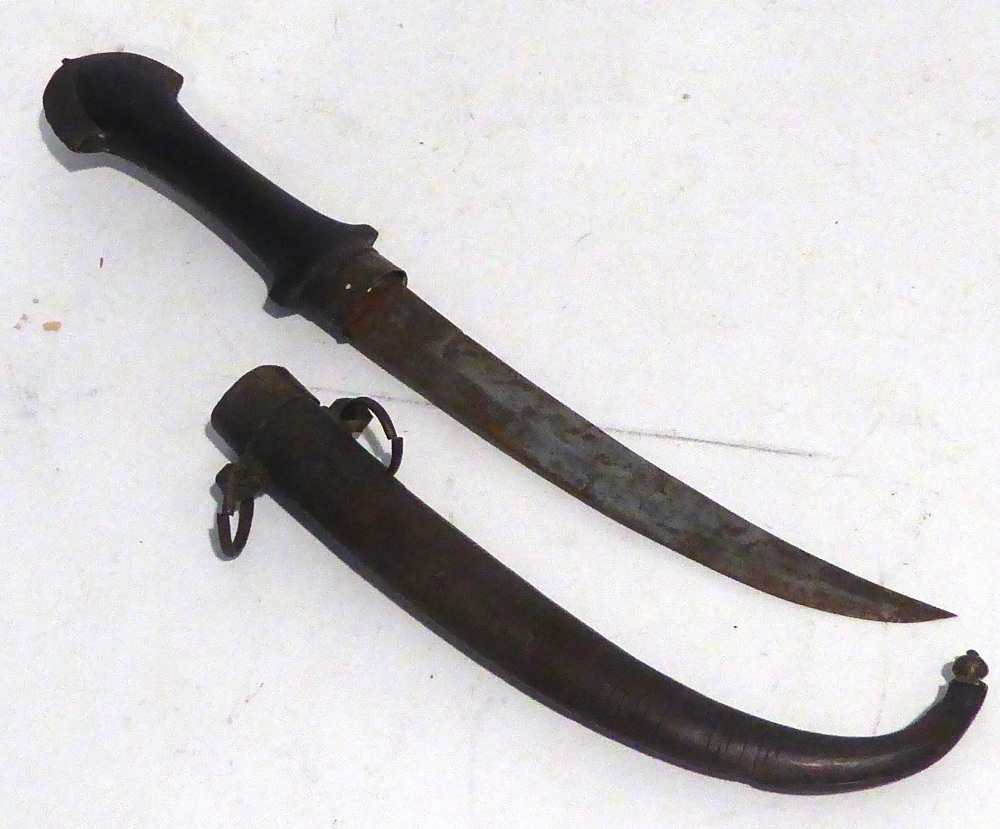 MIDDLE EASTERN CURVED DAGGER the blade having back edge and ebonized ...