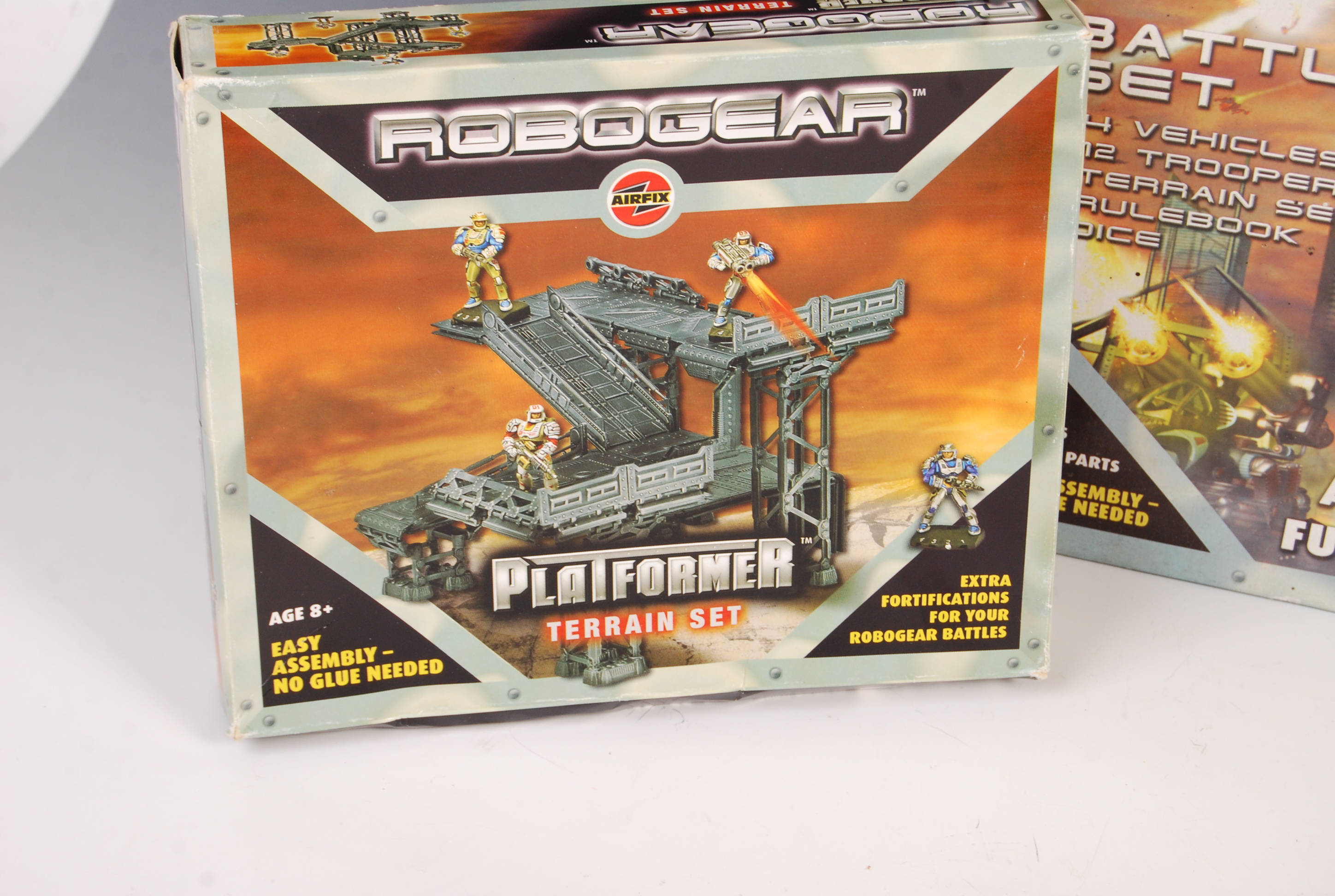 A collection of 3x Airfix ' Robogear ' Warhammer style plastic fantasy ...