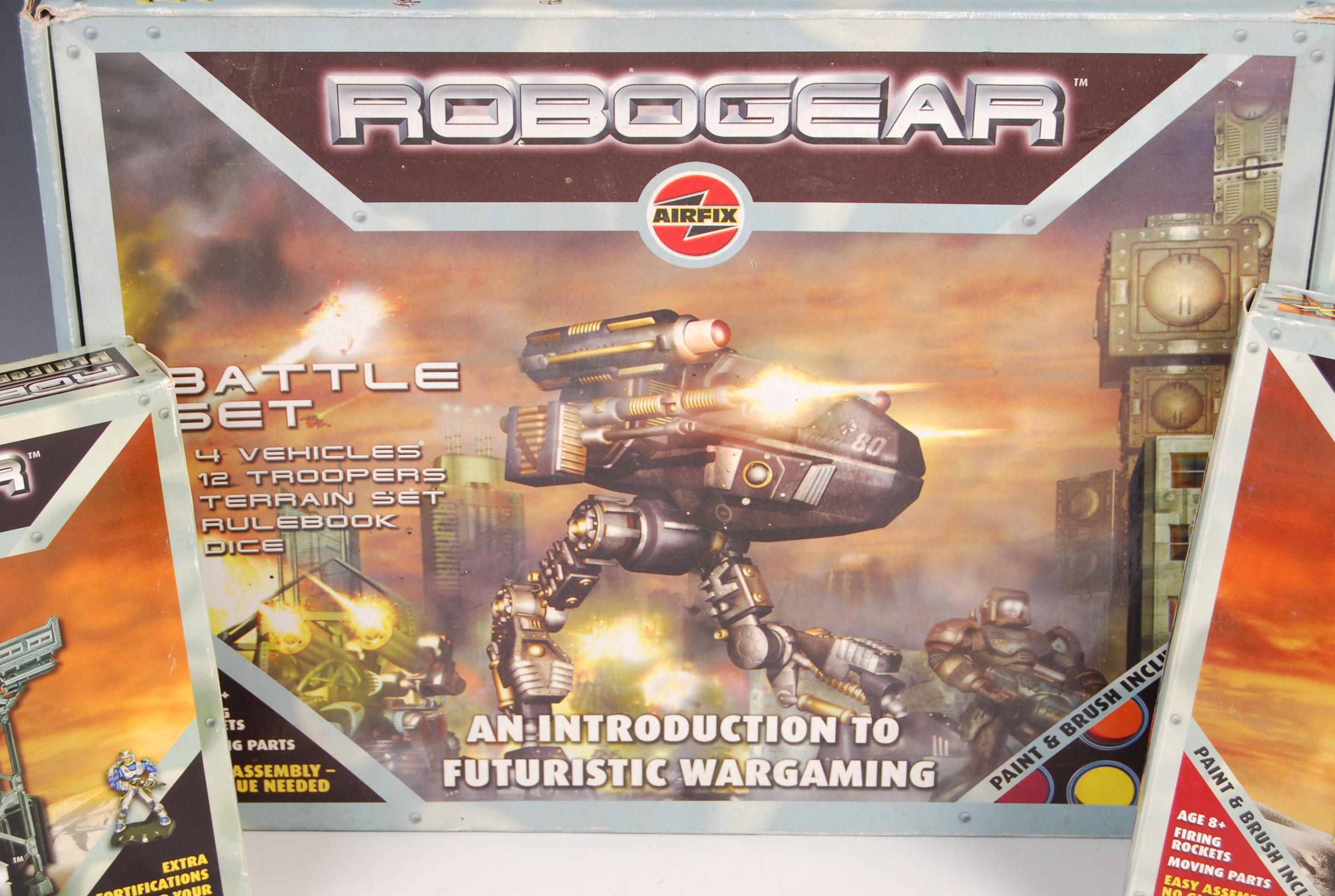 A collection of 3x Airfix ' Robogear ' Warhammer style plastic fantasy ...