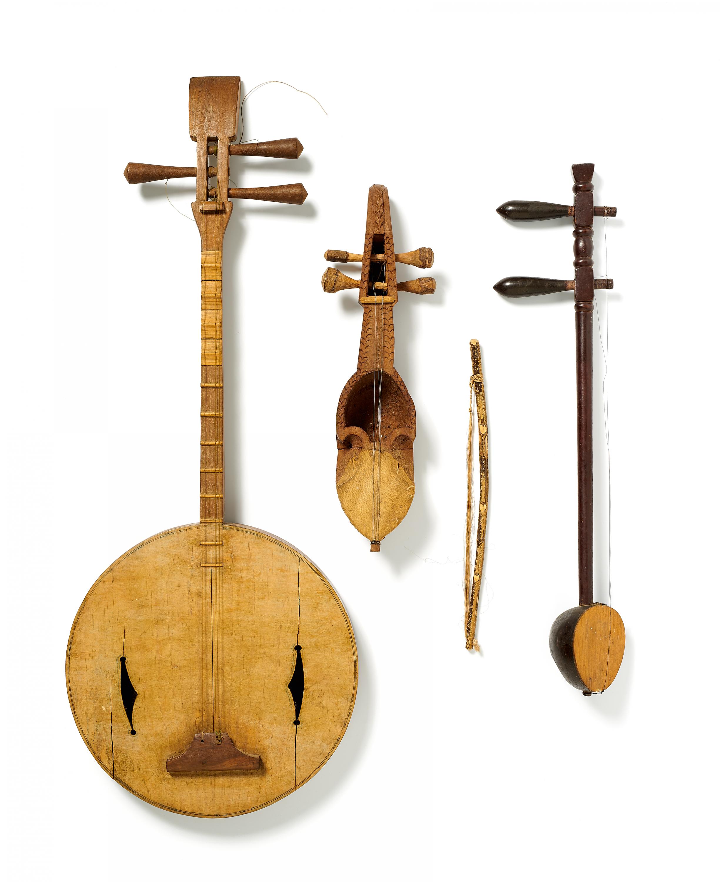 DREI SAITENINSTRUMENTE. Myanmar/Burma, China. 19./20. Jh. Holz ...