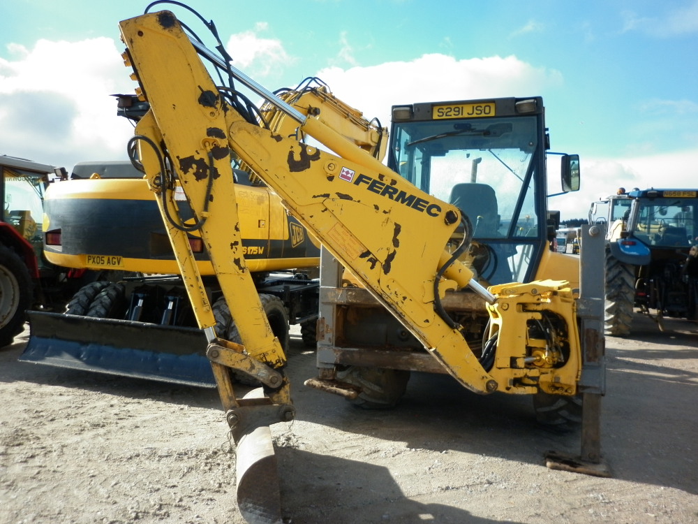 Massey Ferguson Fermec 860 Backhoe Digger - 0cc 1 Door Tractor Reg No ...