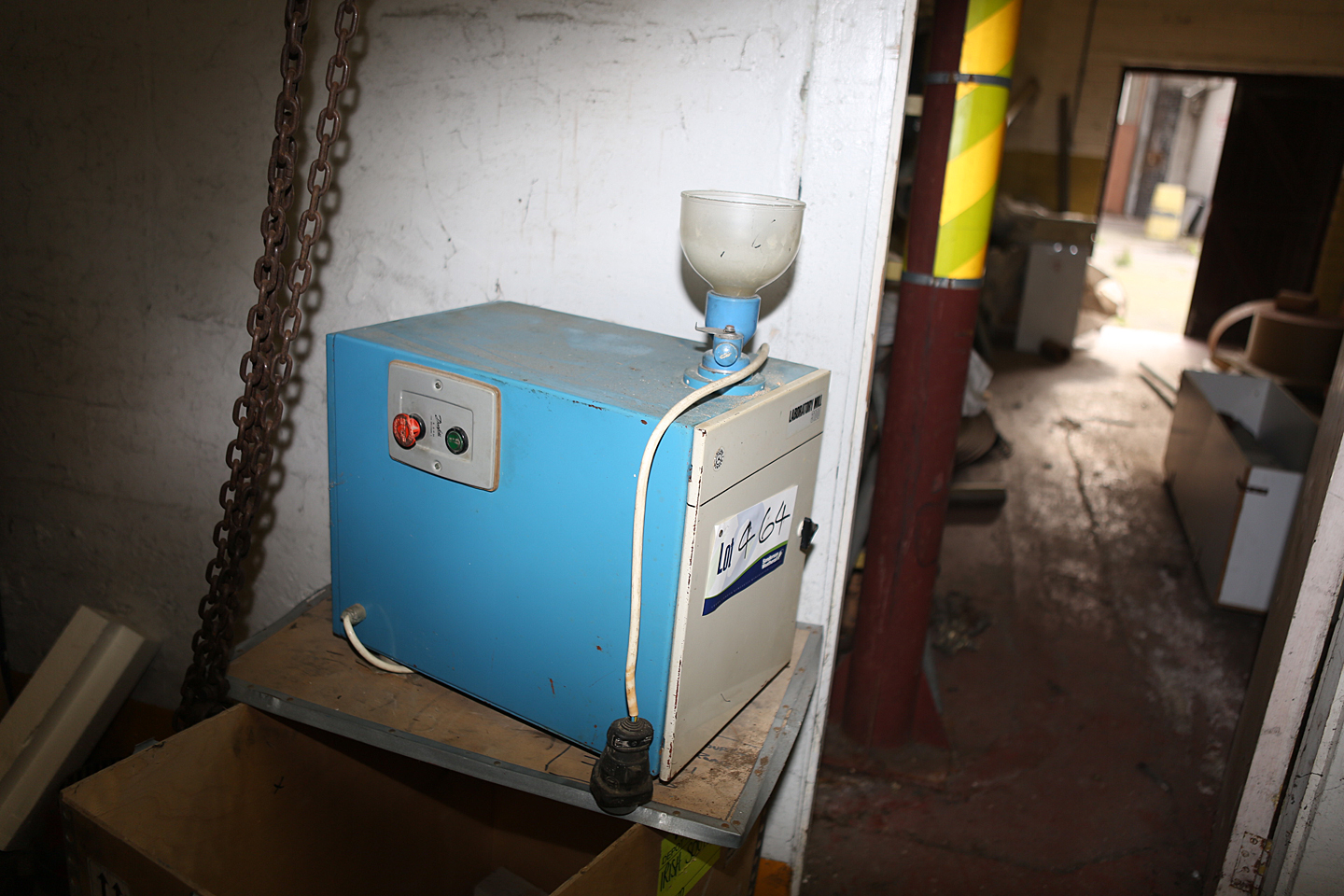 Falling Number 3100 Laboratory Mill, serial no. 81706