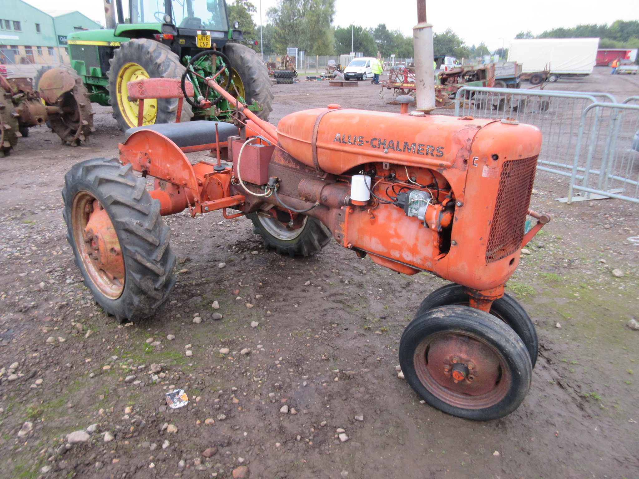 ALLIS CHALMERS Model C row crop TRACTOR