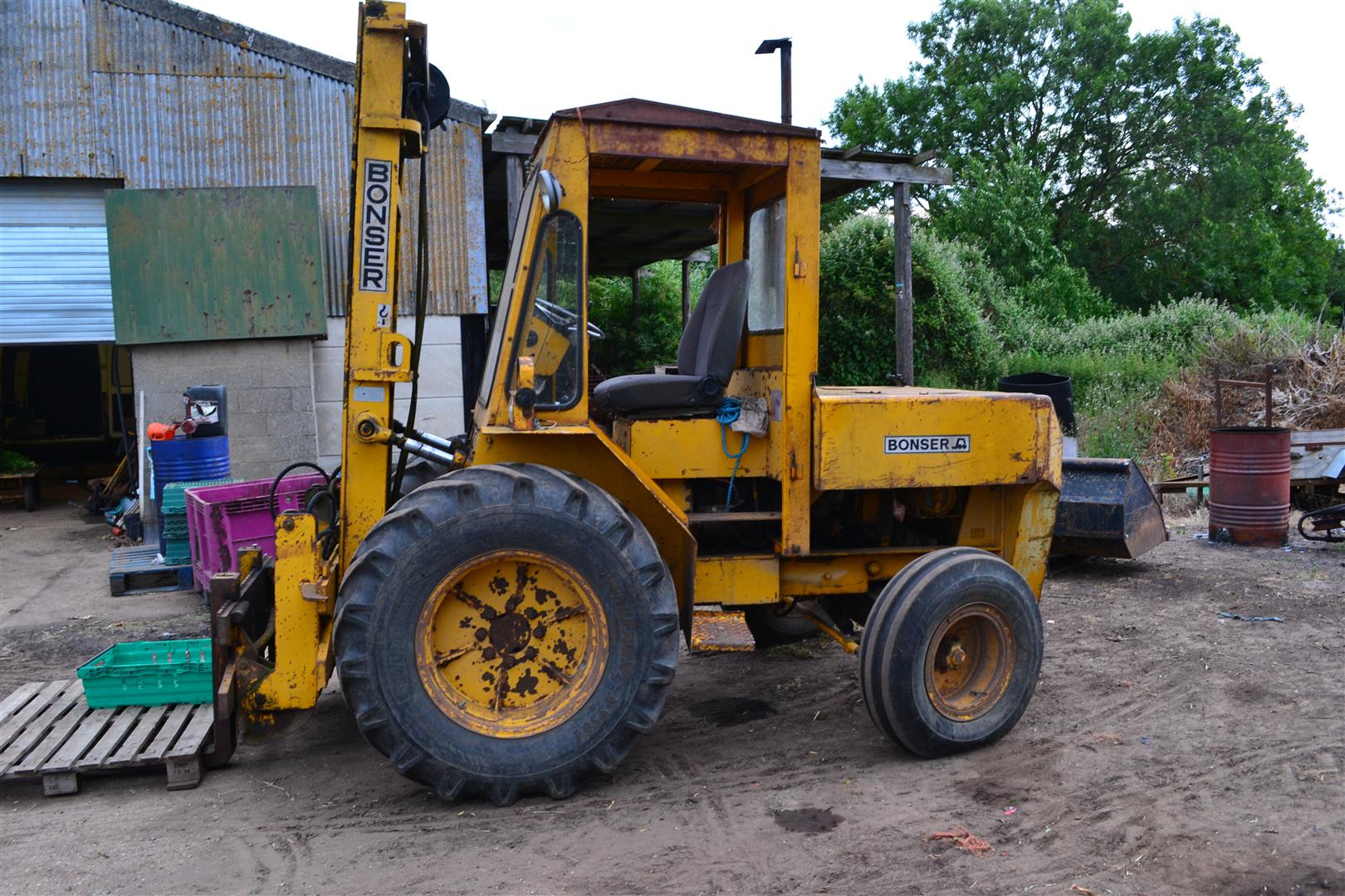 1976 BONSER FORKLIFT TRUCK with 4cylinder diesel engine Reg No: ONO ...