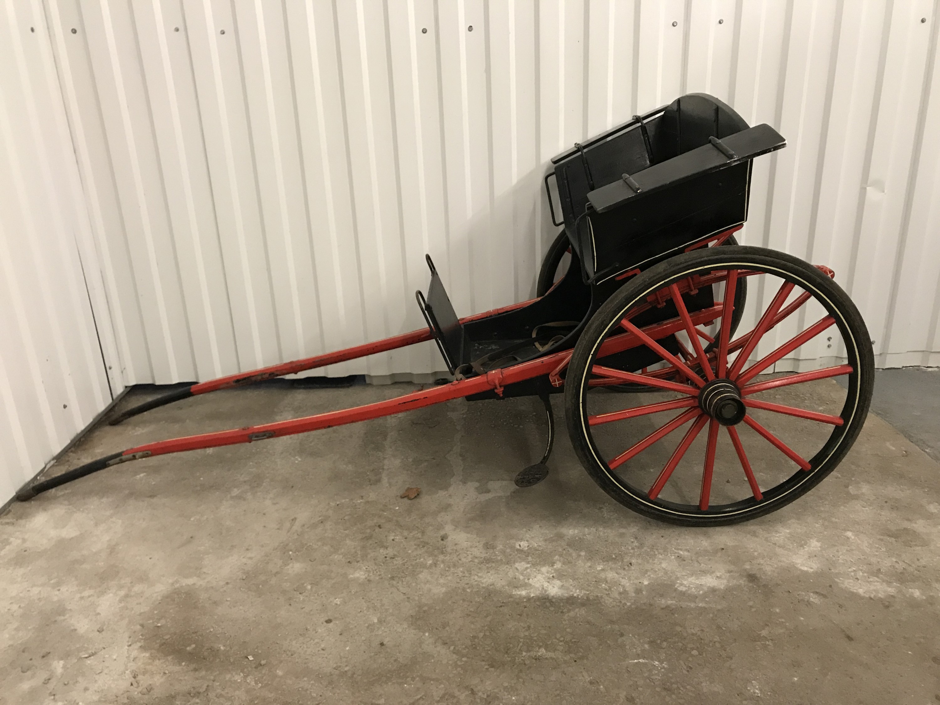 A restored Victorian pony / horse trap