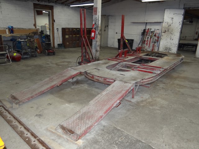 KAR Grabber G Force Tower Frame Machine with Misc. Attachments