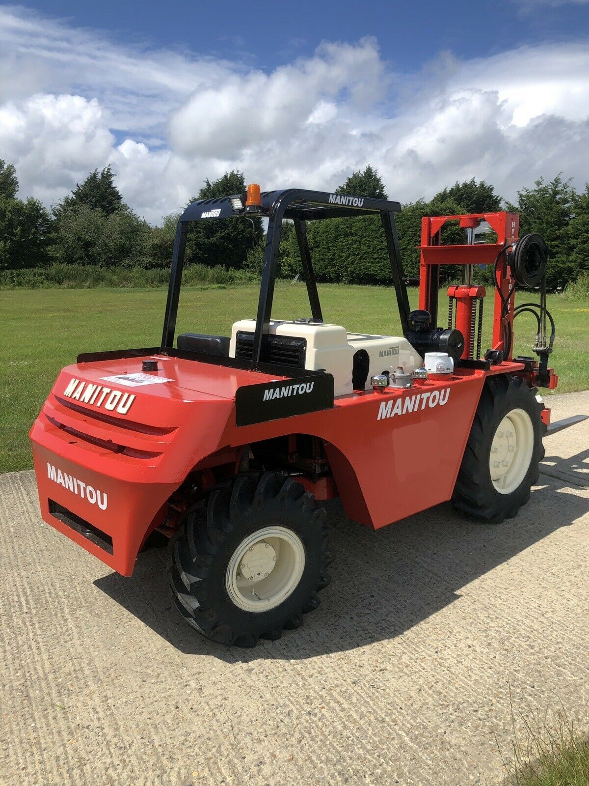 Manitou Rough Terrain Forklift 4x4 Manitou Buggy. 4 Wheel drive ...
