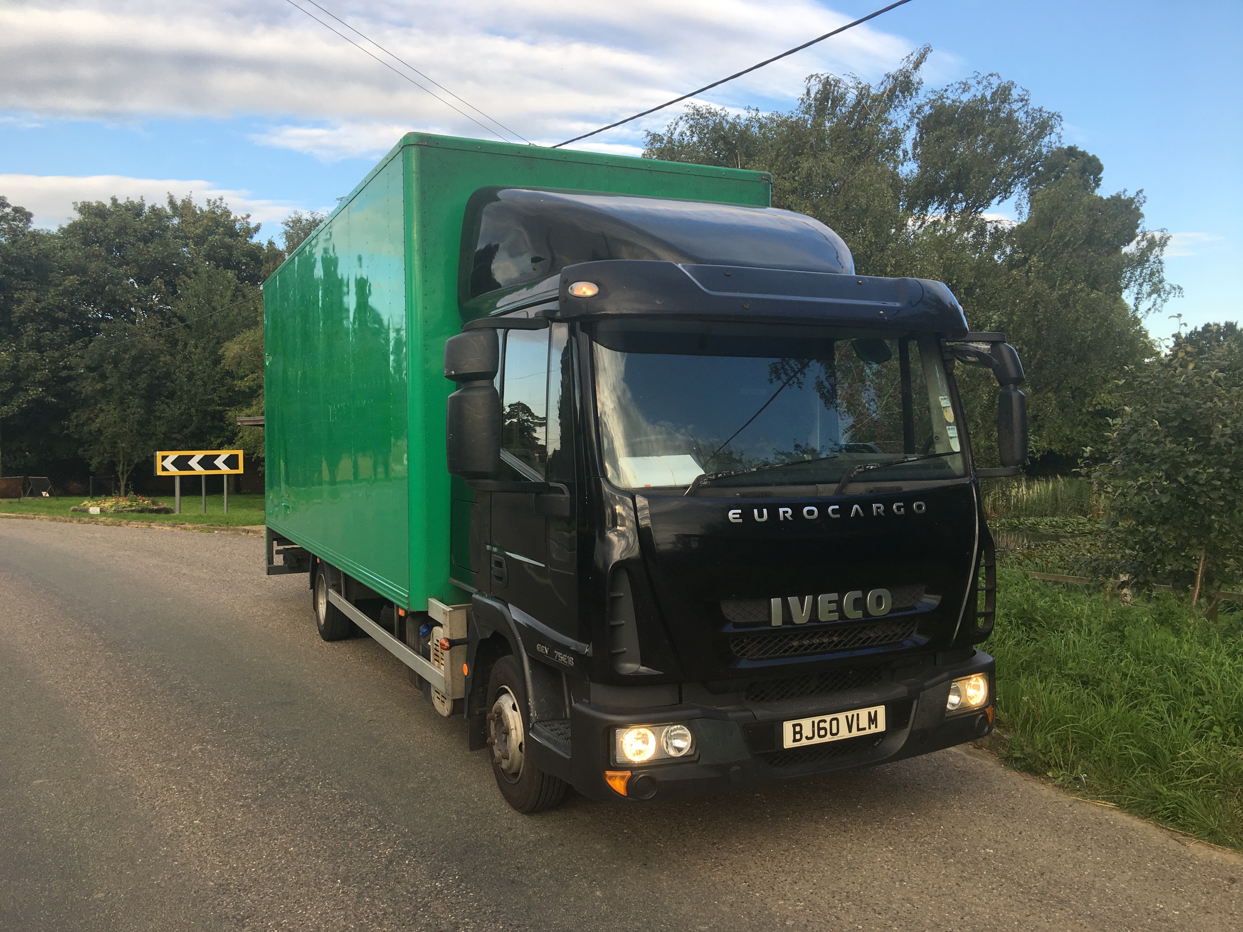 REG 60 2010 IVECO EURO CARGO BOX LORRY EURO 6 SLEEPER CAB AUTOMATIC AD ...