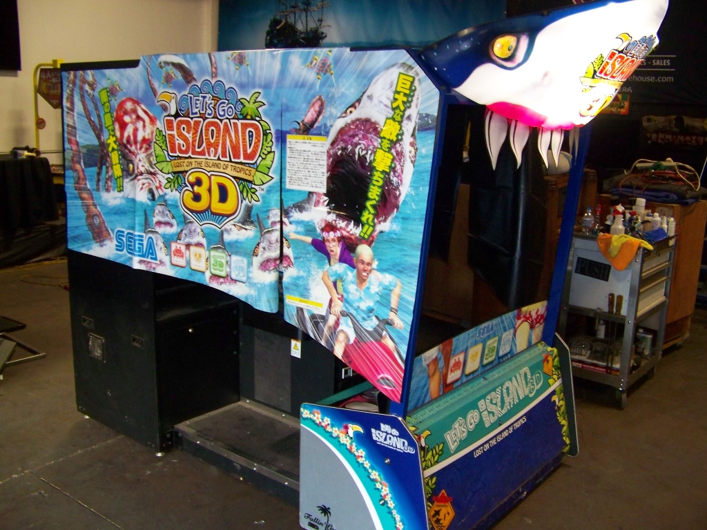 LET'S GO ISLAND 3D DELUXE SEGA ARCADE GAME Item is in used condition ...