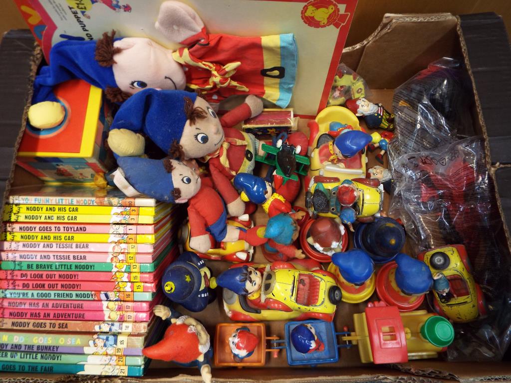 Noddy - A large quantity of Noddy related toys to include Noddy books ...