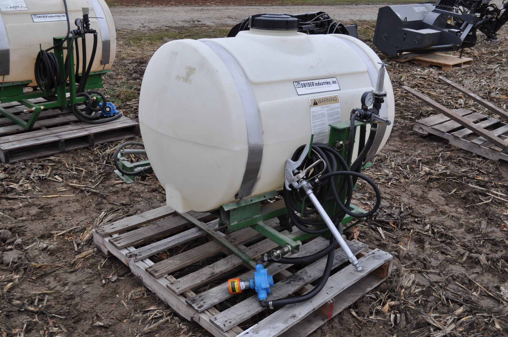 { Choice of lots: 79 } 110 gallon sprayer, 3 pt, hyd, 540 pto pump, 12 ...