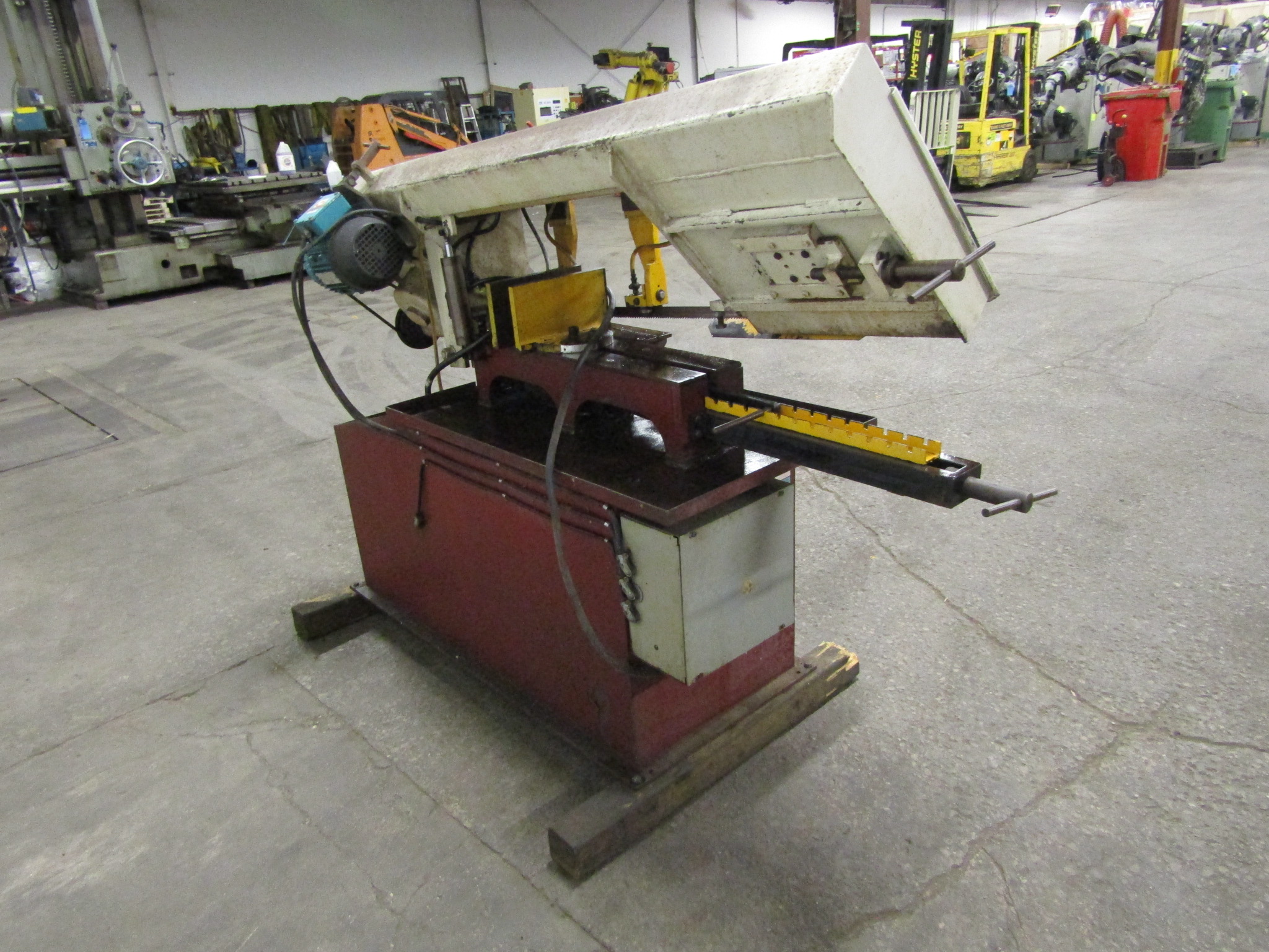 Baxter Horizontal Cutoff Band Saw 13x18" cutting capacity - variable speed