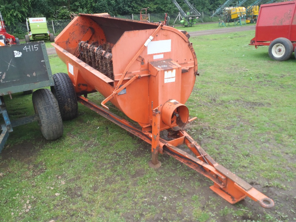 Dowdeswell 1050 Rotary Manure Spreader