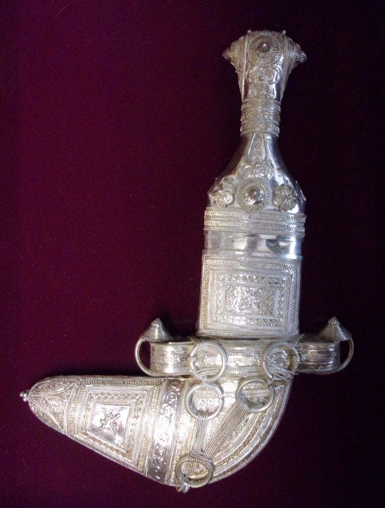 Khanjar Omani dagger, a framed 20th Century Islamic dagger, with ...